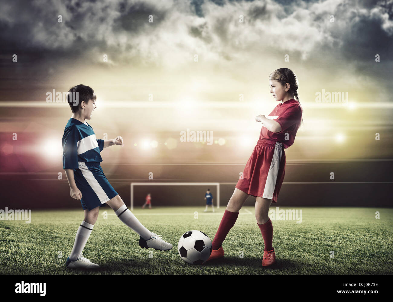 Girl dribble football hi-res stock photography and images - Alamy