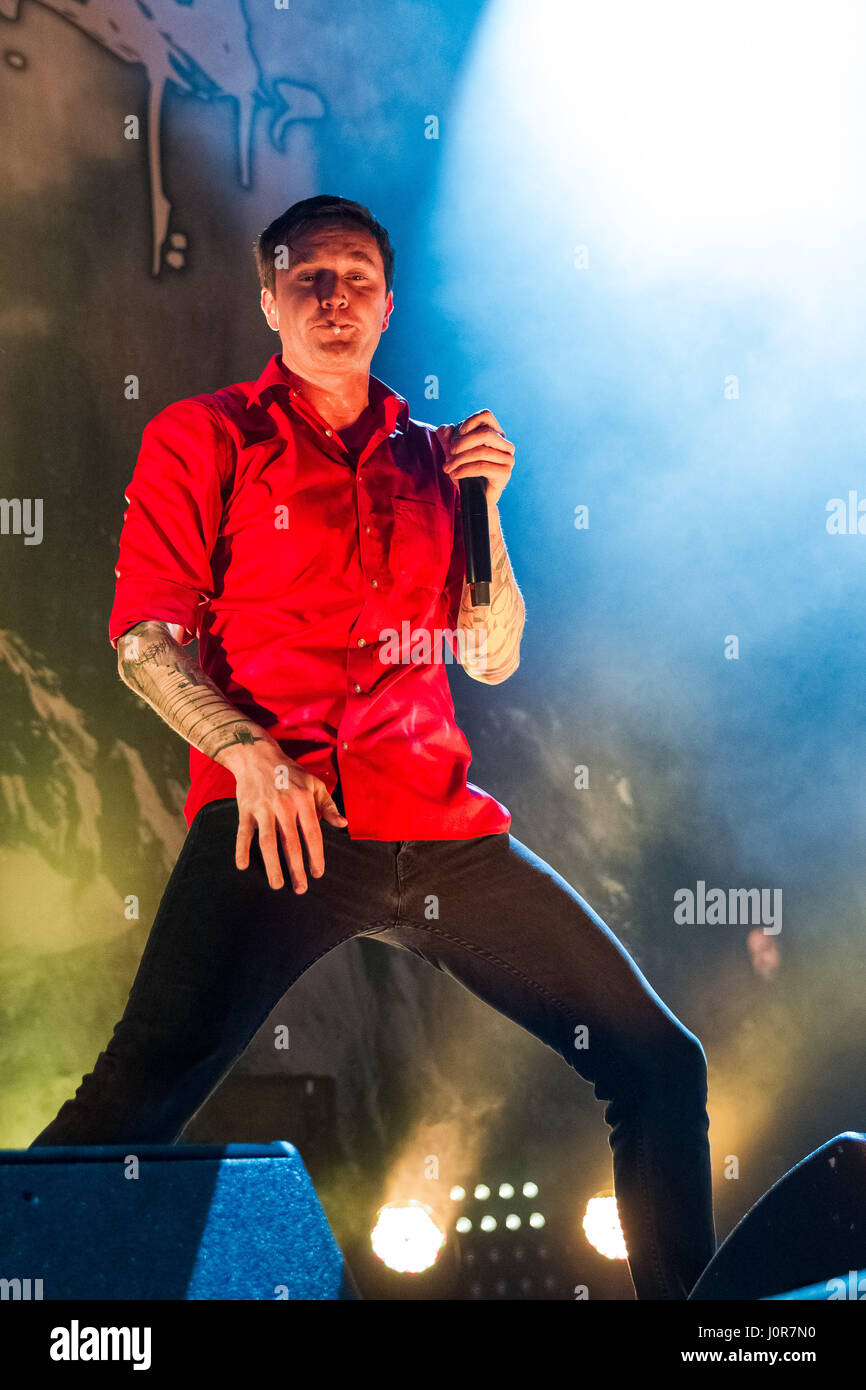 Heaven Shall Burn performing live at Campo Pequeno Featuring: Marcus ...