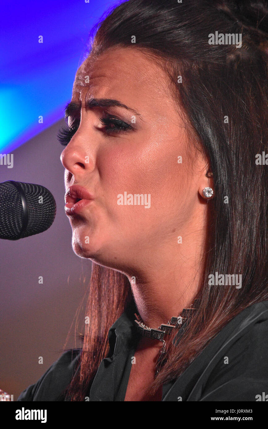 Lisa mchugh hi-res stock photography and images - Alamy
