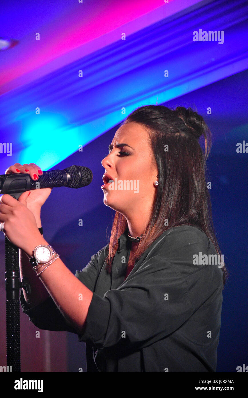 Lisa mchugh hi-res stock photography and images - Alamy