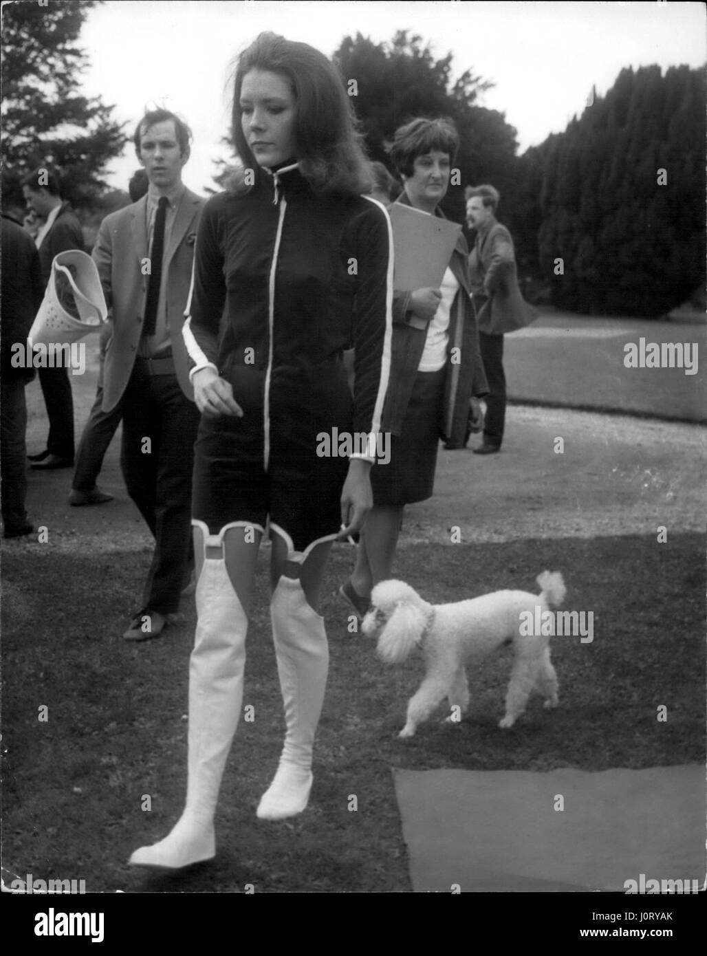 Diana rigg Black and White Stock Photos & Images - Alamy