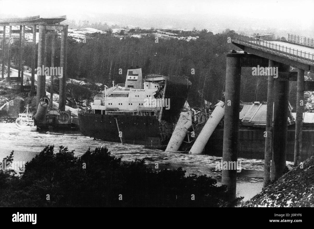 Jan. 01, 1980 - 10 die as ship hit bridge in Sweden: At least 10 people ...