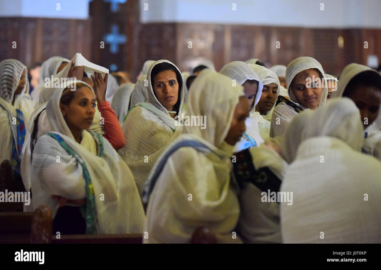 Cairo, Egypt. 15th Apr, 2017. Egyptian Coptic Christians take part in ...