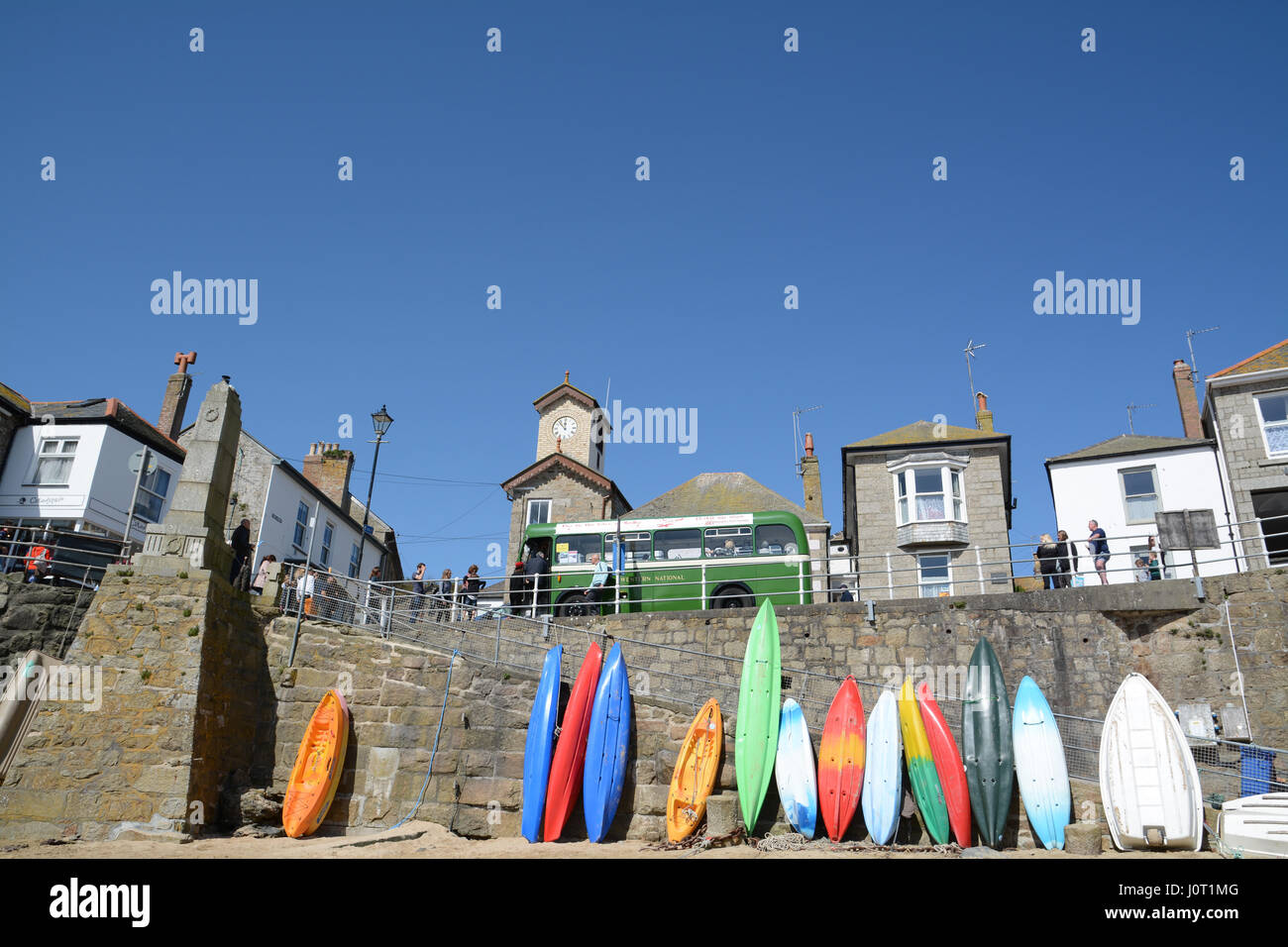 Mousehole bus hi-res stock photography and images - Alamy