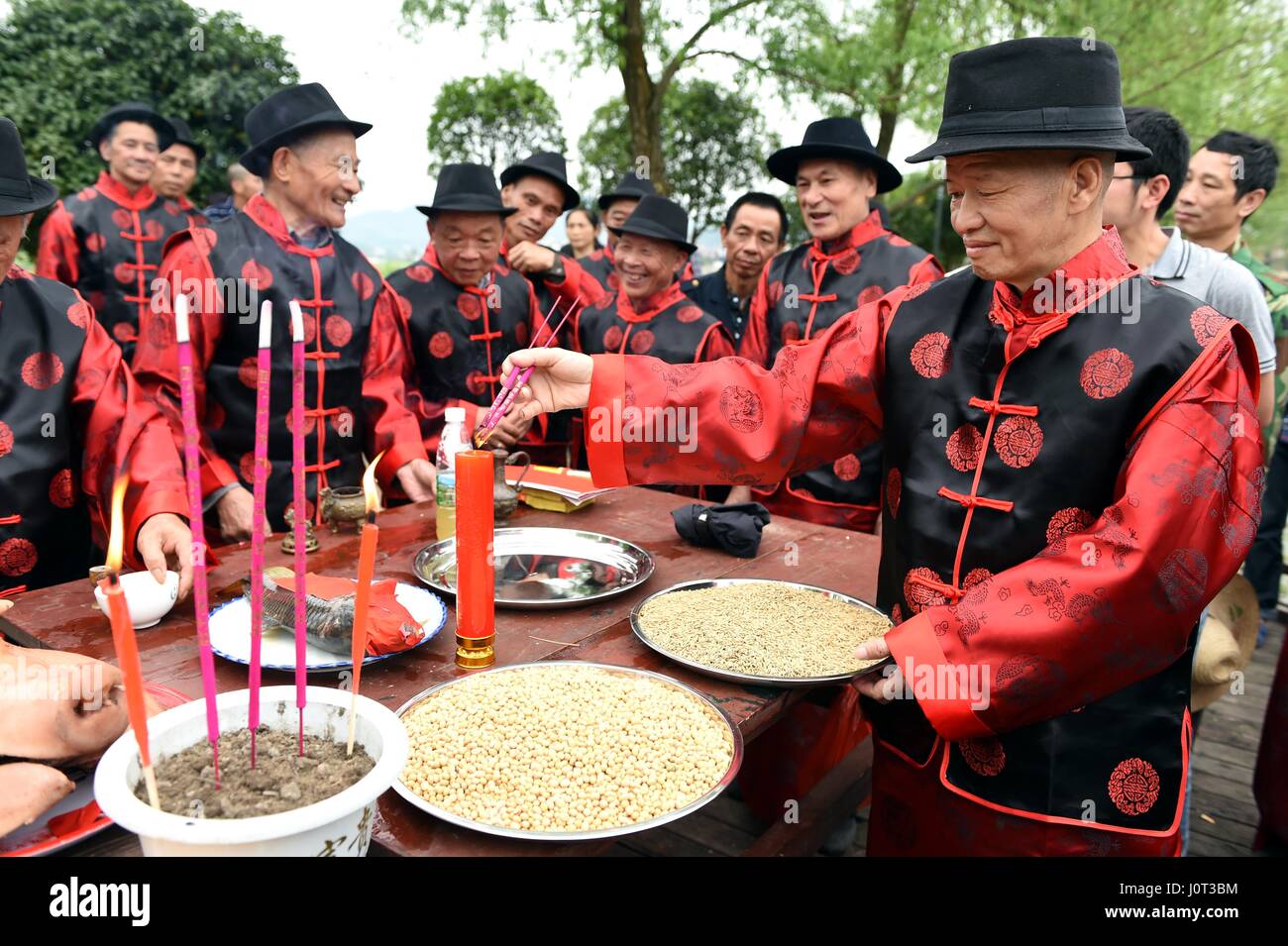Liancheng, China's Fujian Province. 16th Apr, 2017. People of Peitian ...