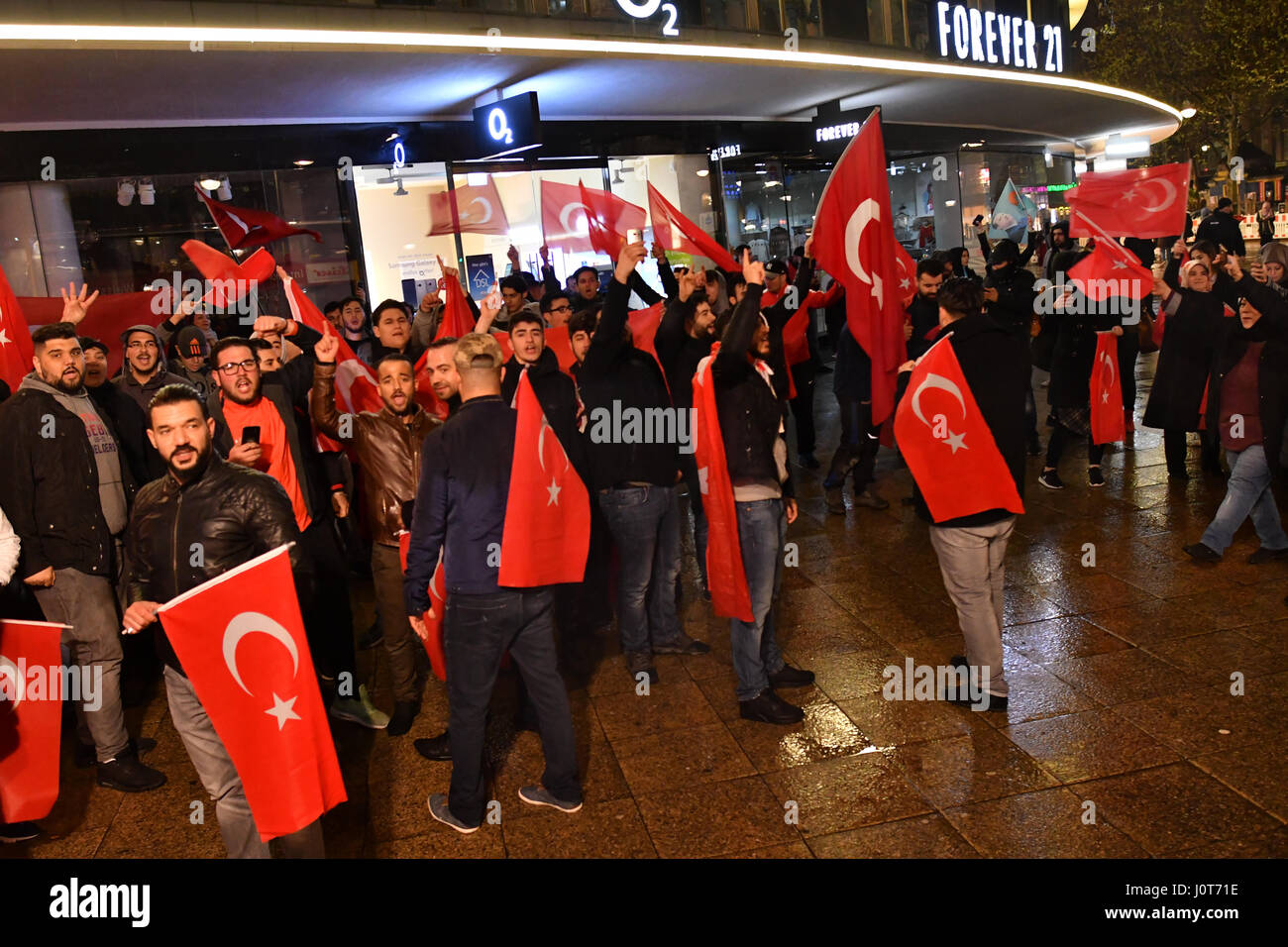 Berlin, Germany. 16th Apr, 2017. With Turkish flags and loud rejoicing ...