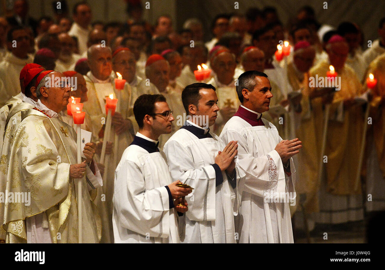 Vatican, Vatican. 15th Apr, 2017. Pope Francis in St. Peter's Basilica ...