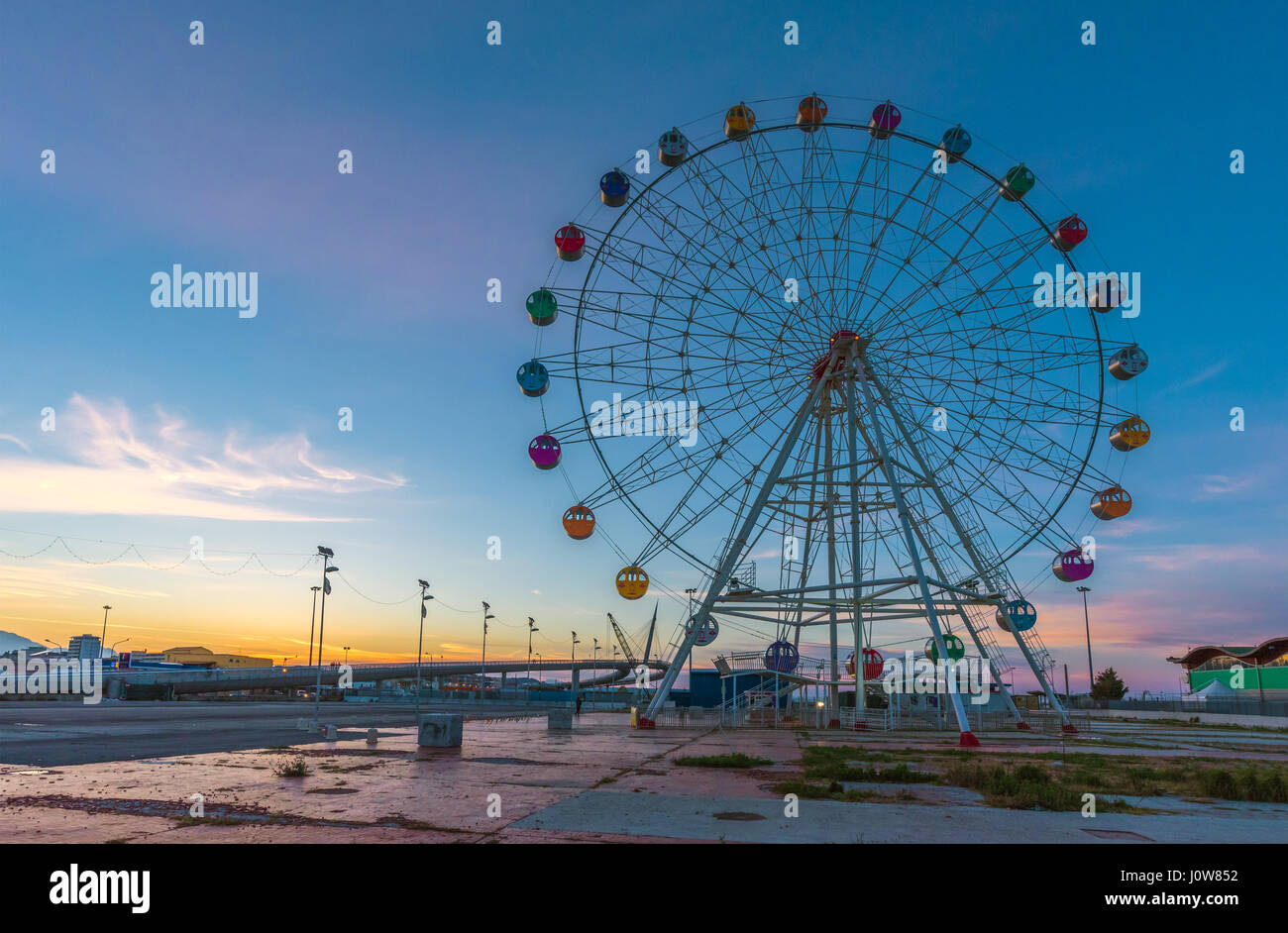 PESCARA, ITALY - The Ponte del Mare monumental bridge and the Ferris ...