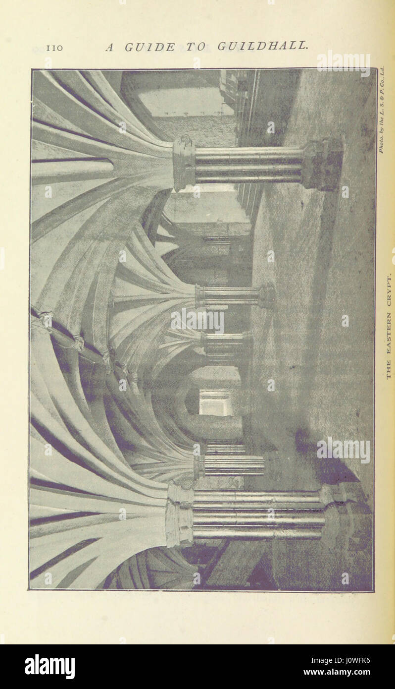 This guide to the Guildhall of the City of London outlines its historic ...