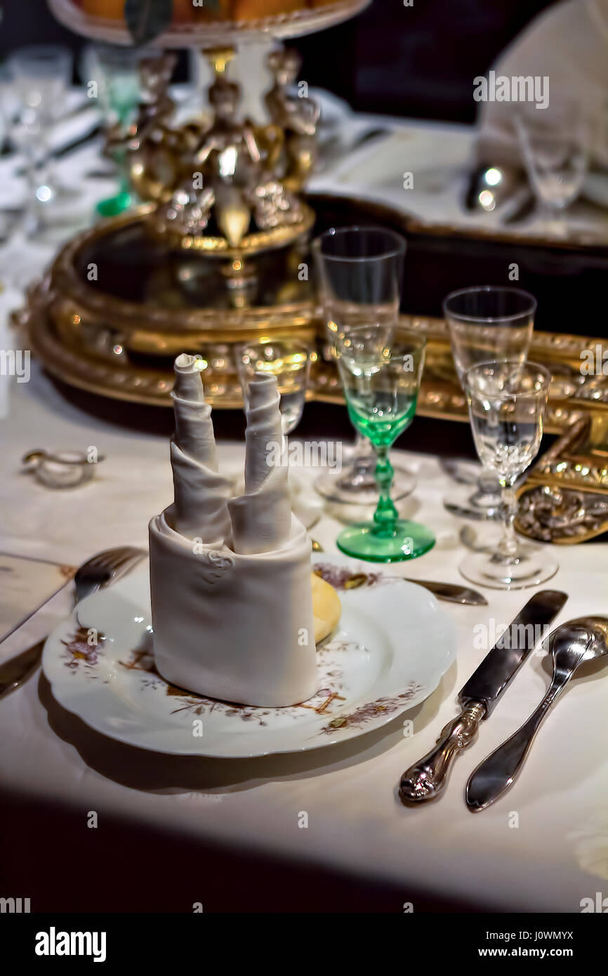 Dessert table setting 19th Century. Exhibition of table settings from ...