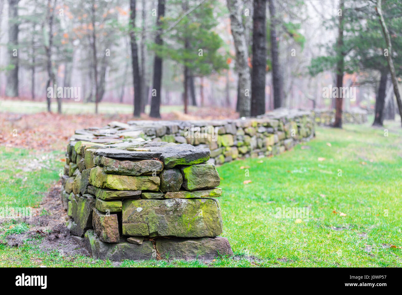 Rock curve hi-res stock photography and images - Alamy