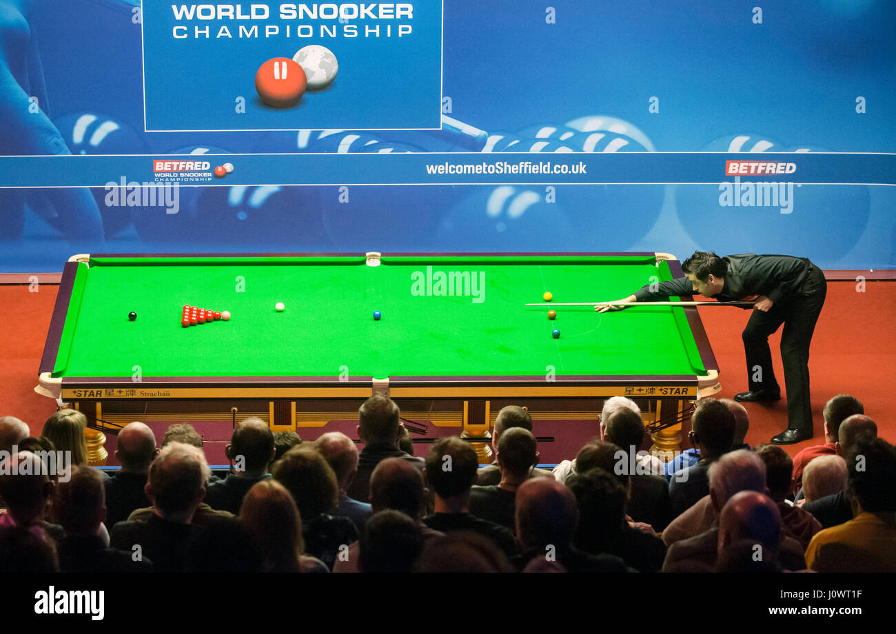 Ronnie O'Sullivan in action against Gary Wilson on day two of the ...