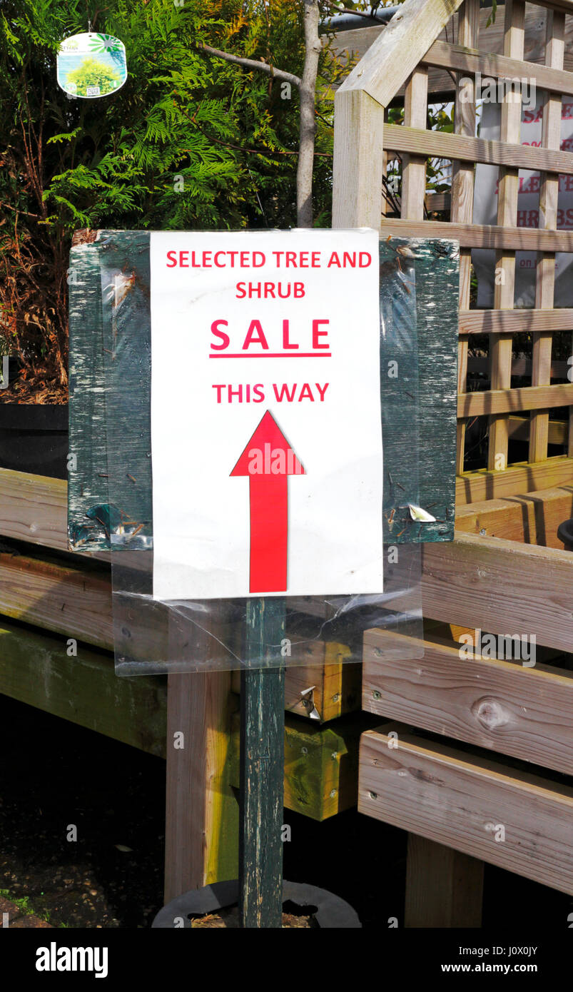 Garden centre sign hi-res stock photography and images - Alamy