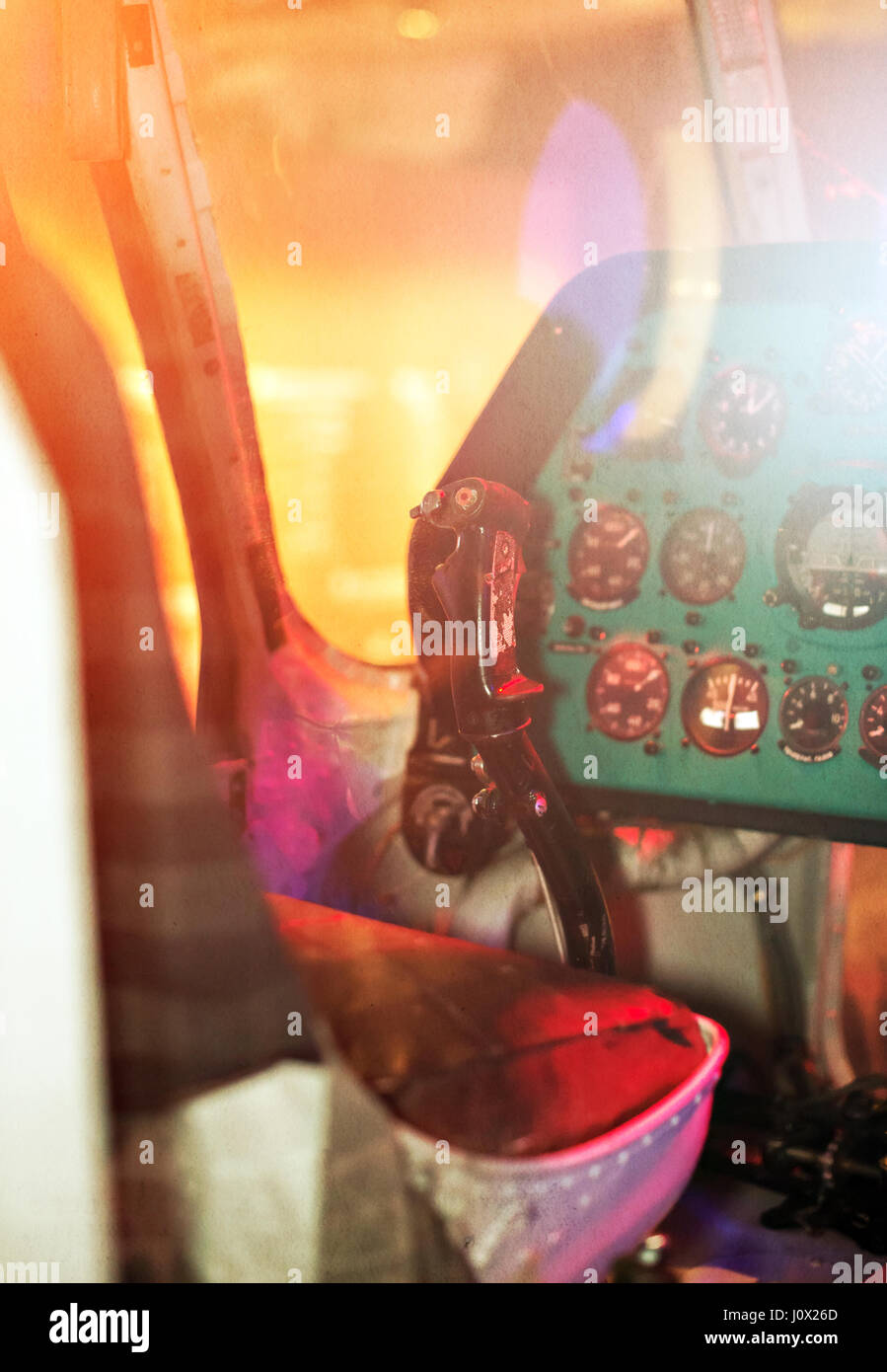 Helicopter windscreen hi-res stock photography and images - Alamy