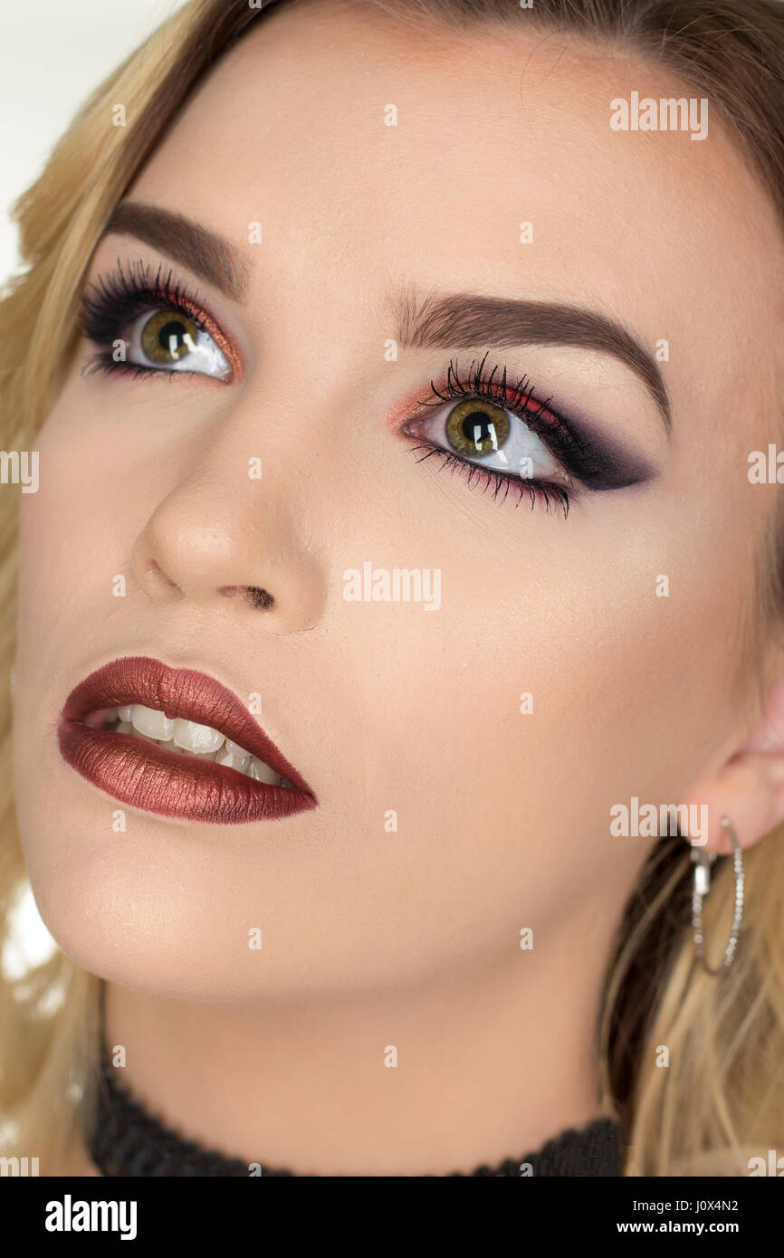 High key lighting, studio photography Stock Photo - Alamy