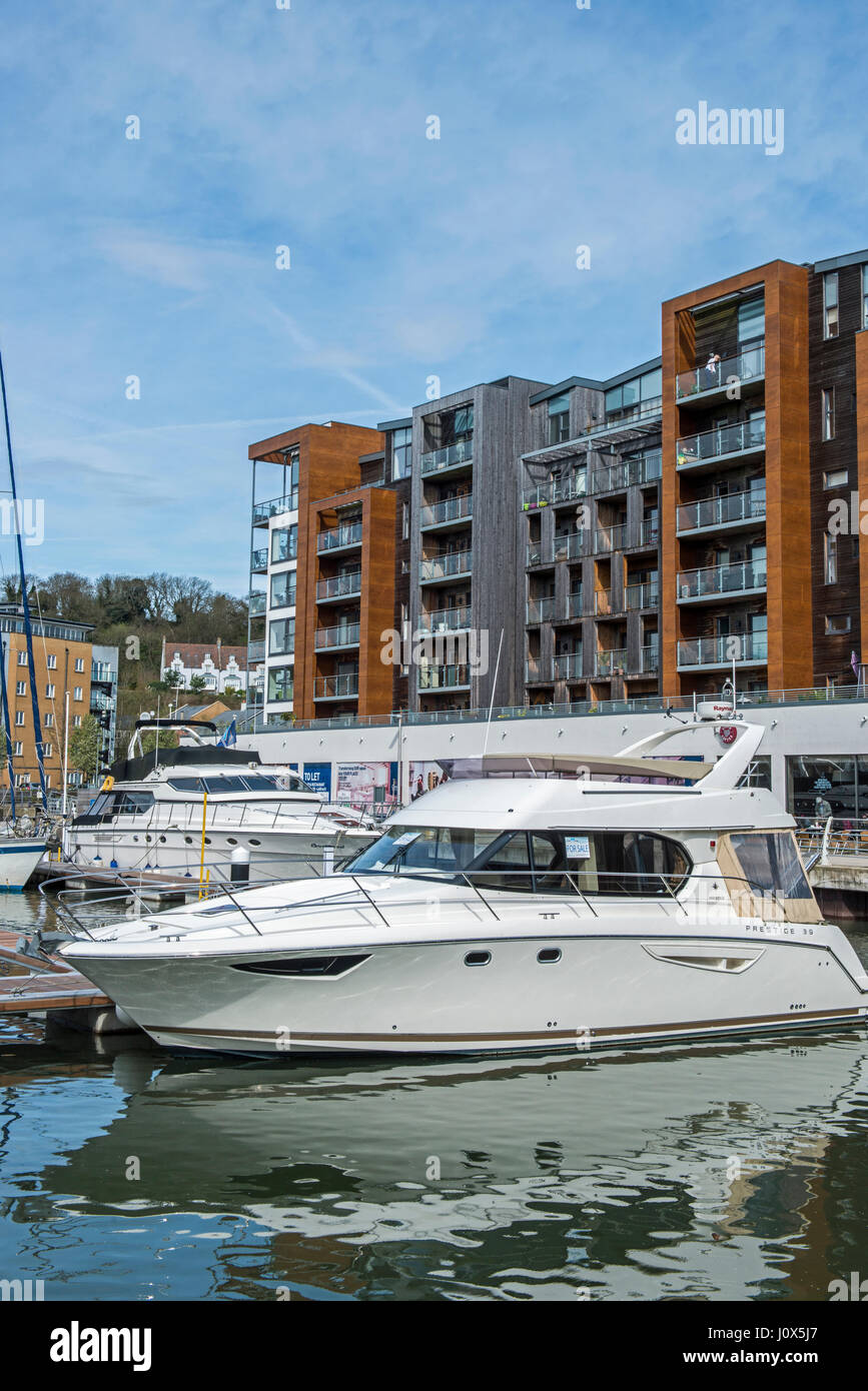 Portishead docks hi-res stock photography and images - Alamy