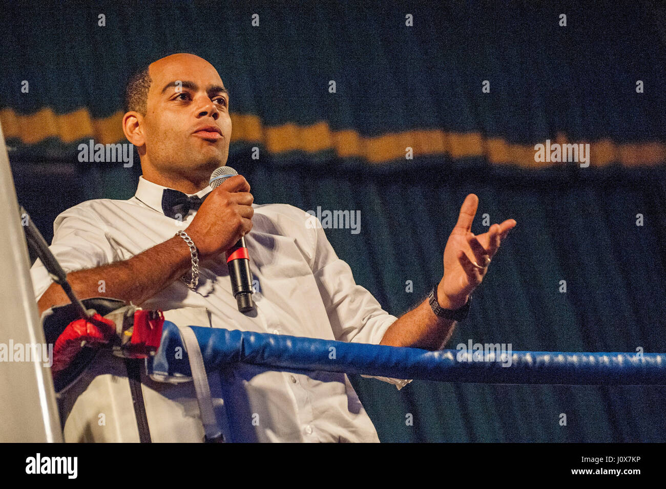 Doc brown comedian hi-res stock photography and images - Alamy