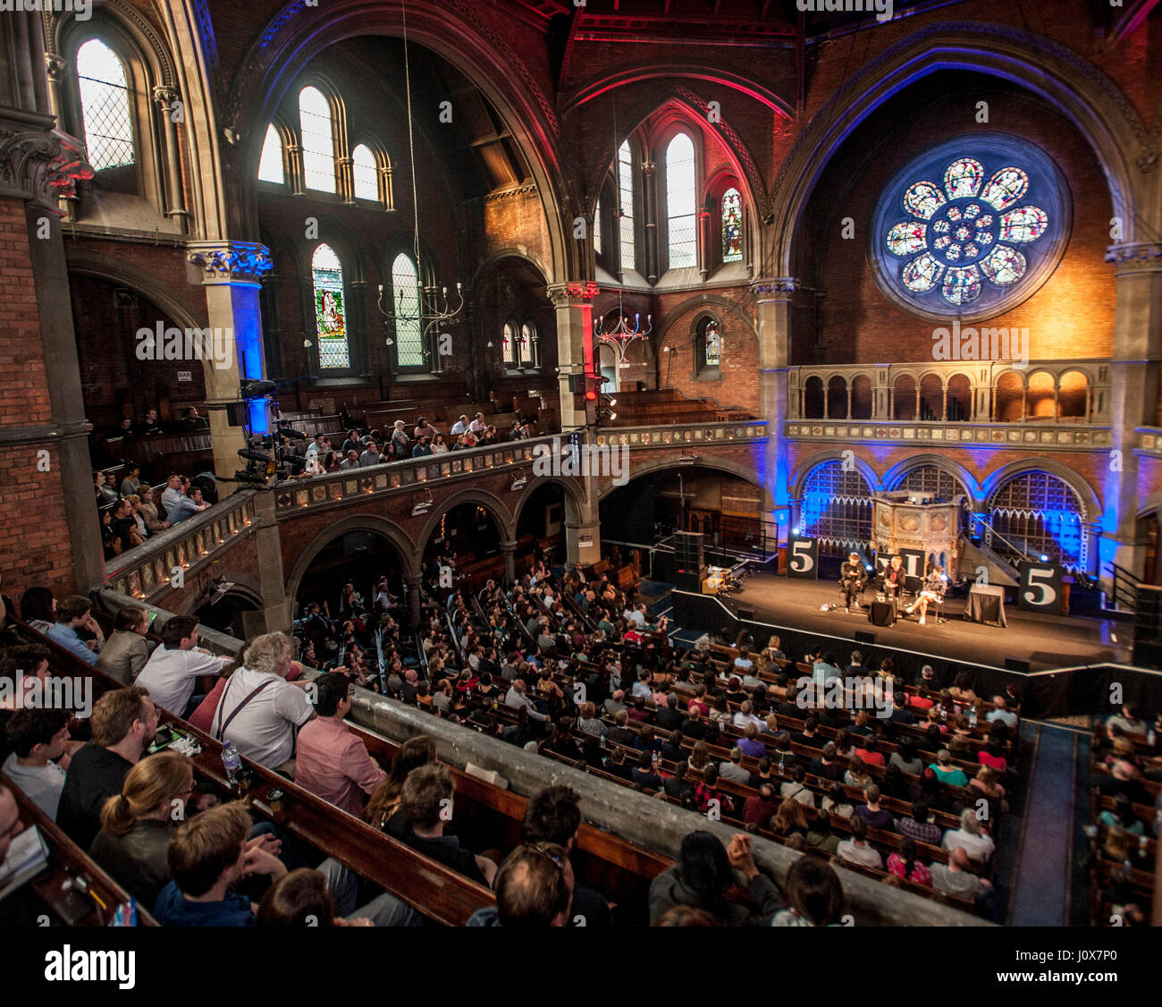 Union Chapel London 5 x 15 event where Neil Gaiman and David Mitchell ...