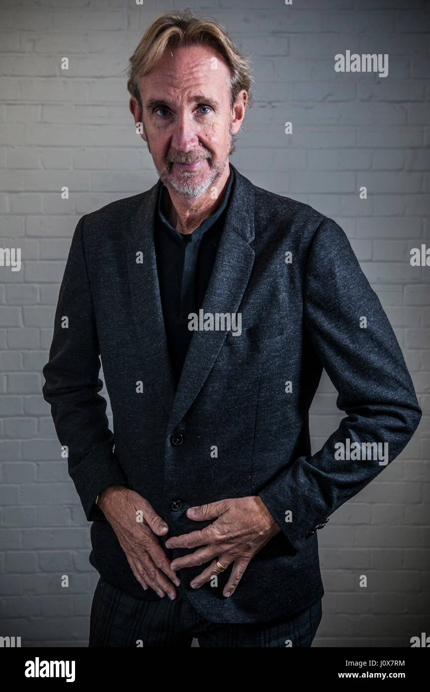 Mike rutherford hi-res stock photography and images - Alamy