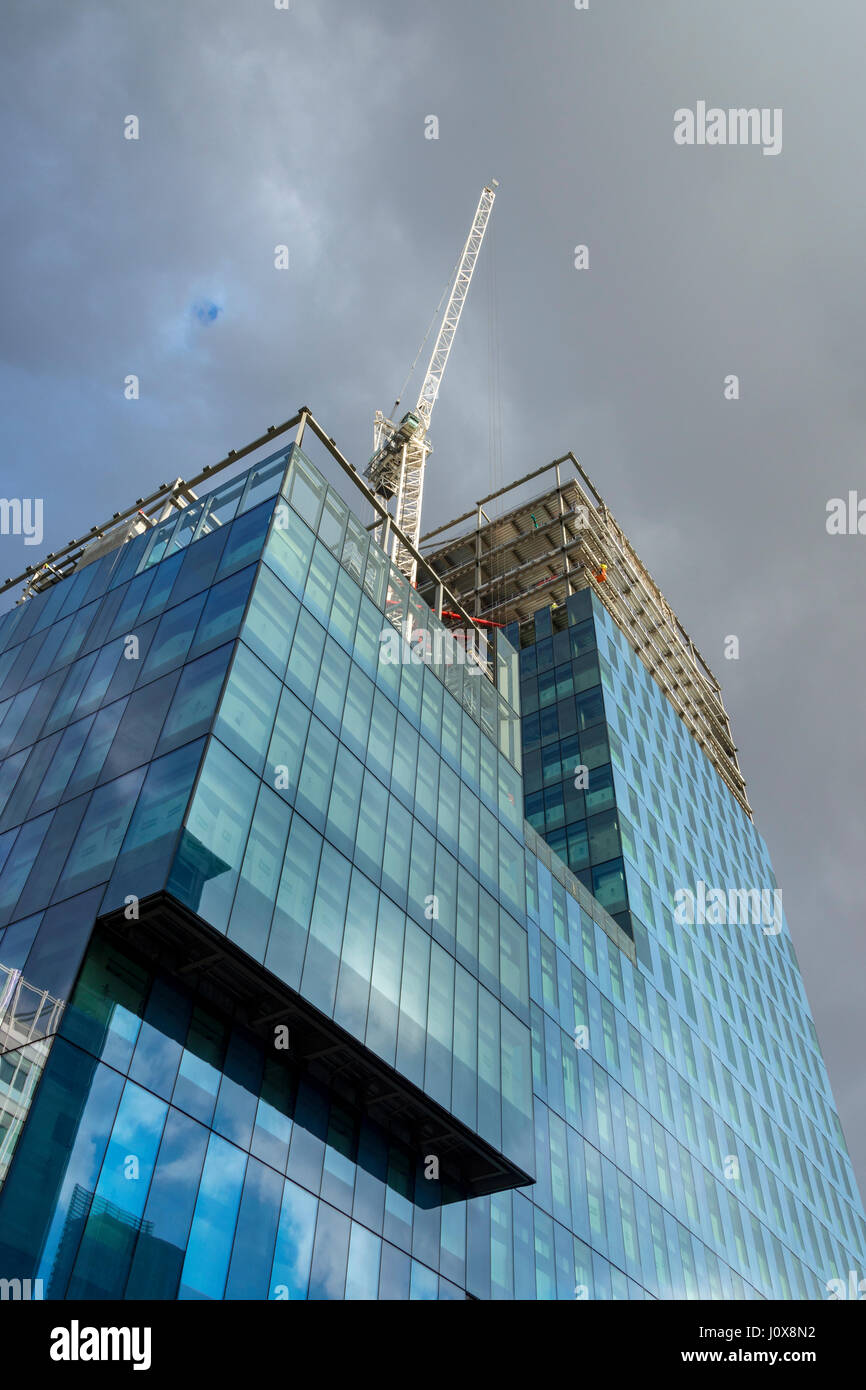 The 'No.1 Spinningfields' building under construction, Spinningfields ...