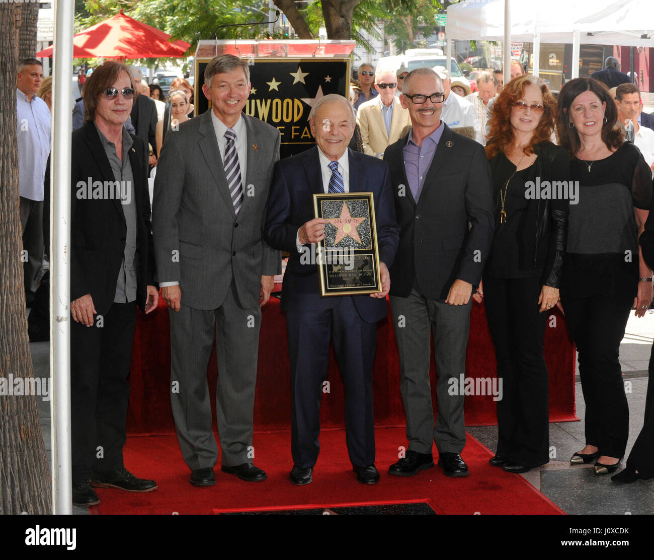 Joe smith c bonnie raitt r hi-res stock photography and images - Alamy