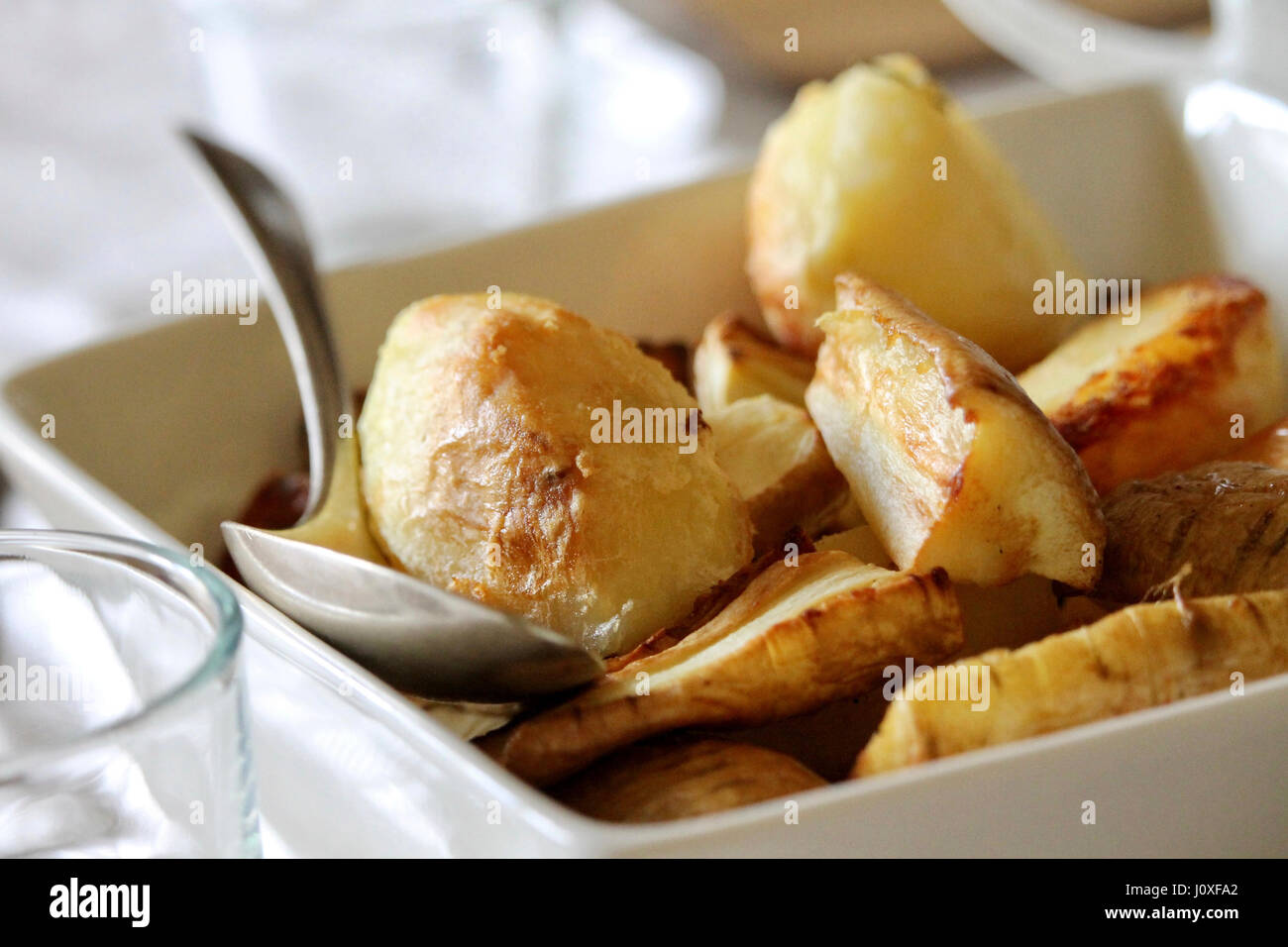 Dish of roast veg hi-res stock photography and images - Alamy