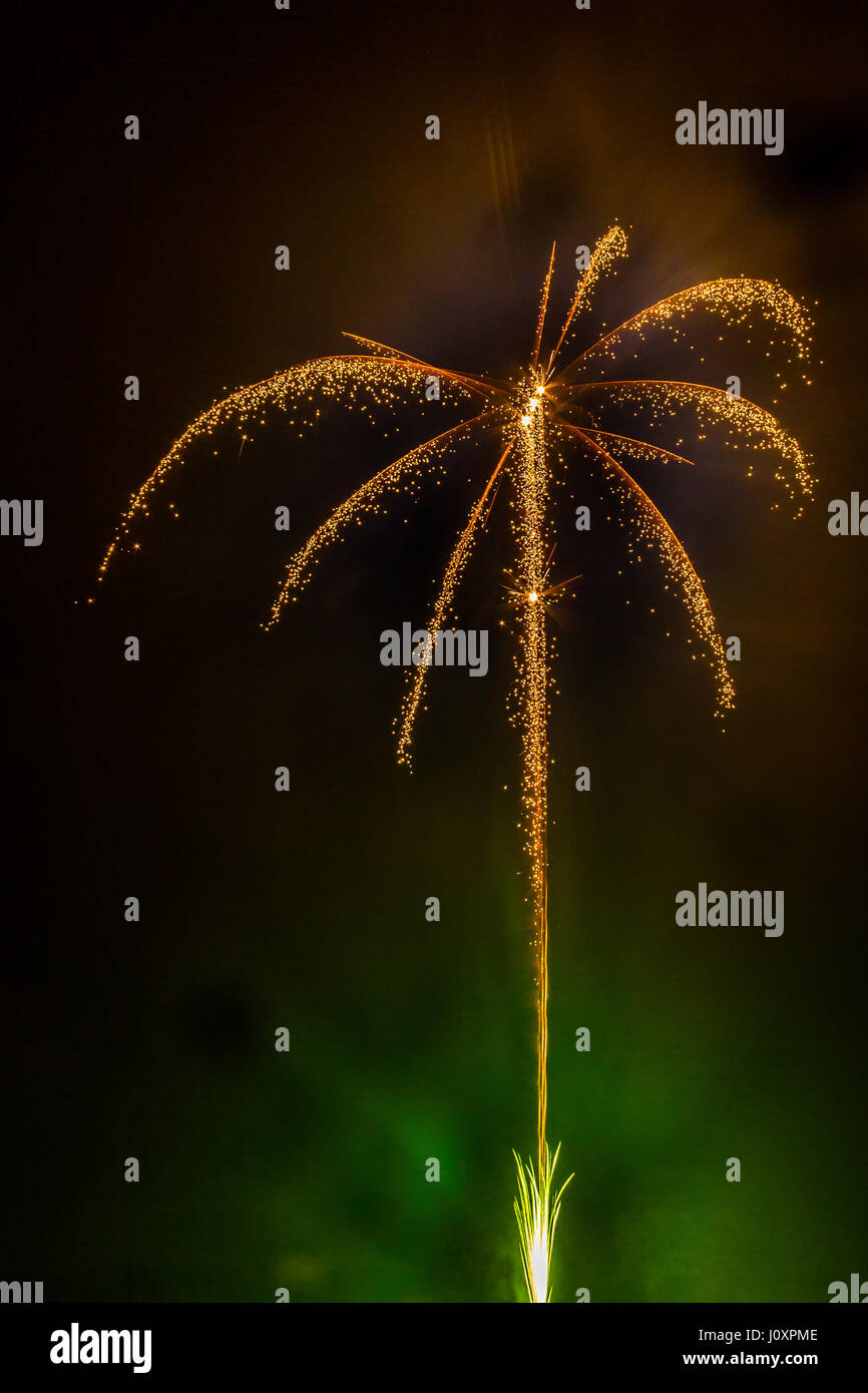 Fireworks and patterns hi-res stock photography and images - Alamy