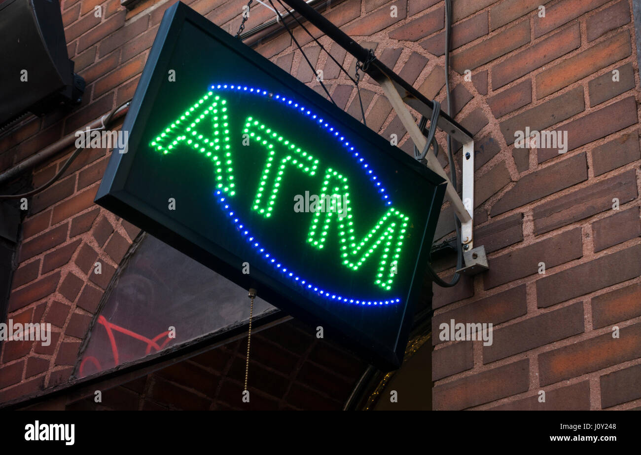 Nyc atm hi-res stock photography and images - Alamy