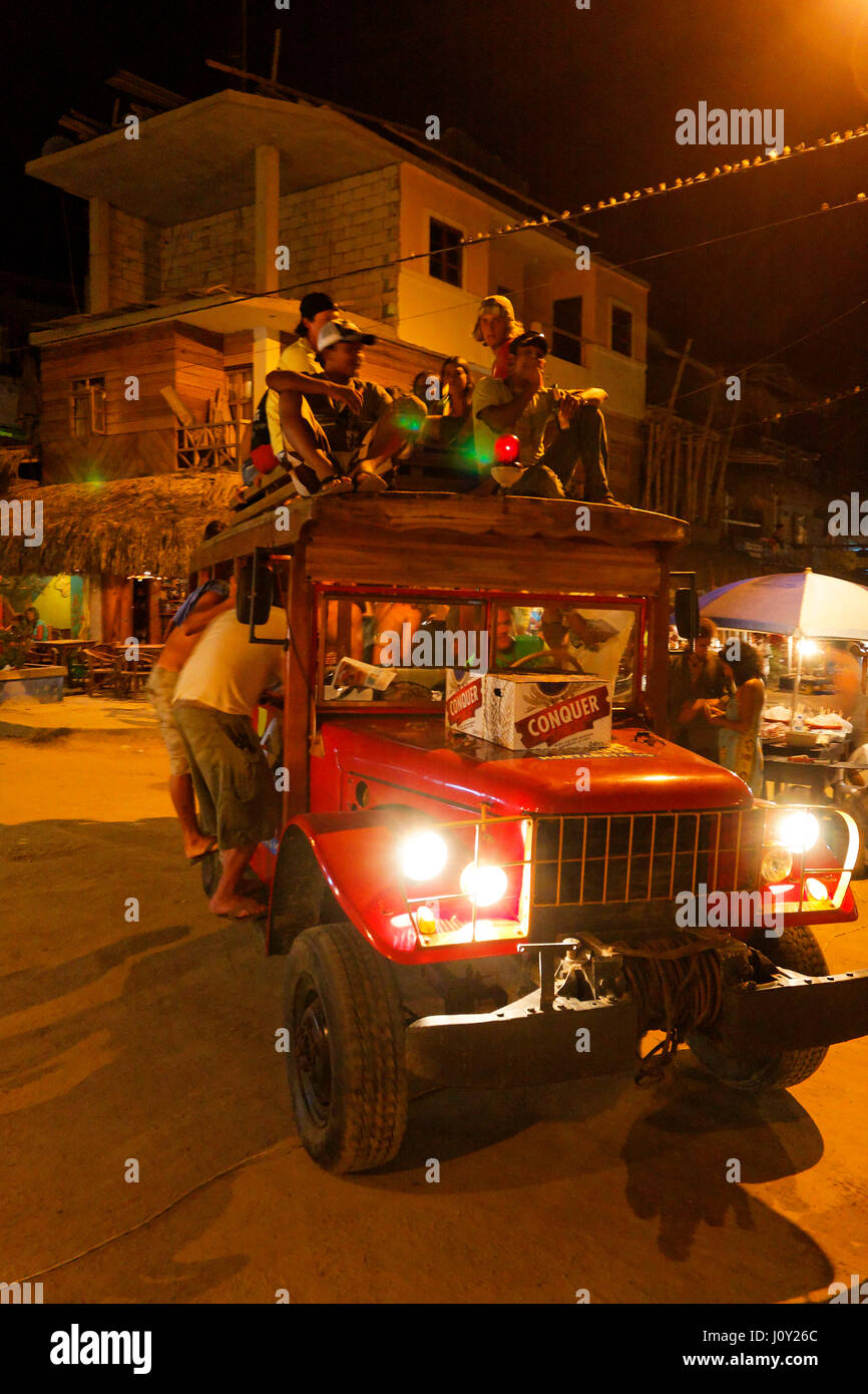 Nightlife in Montañita, Ecuador Stock Photo - Alamy