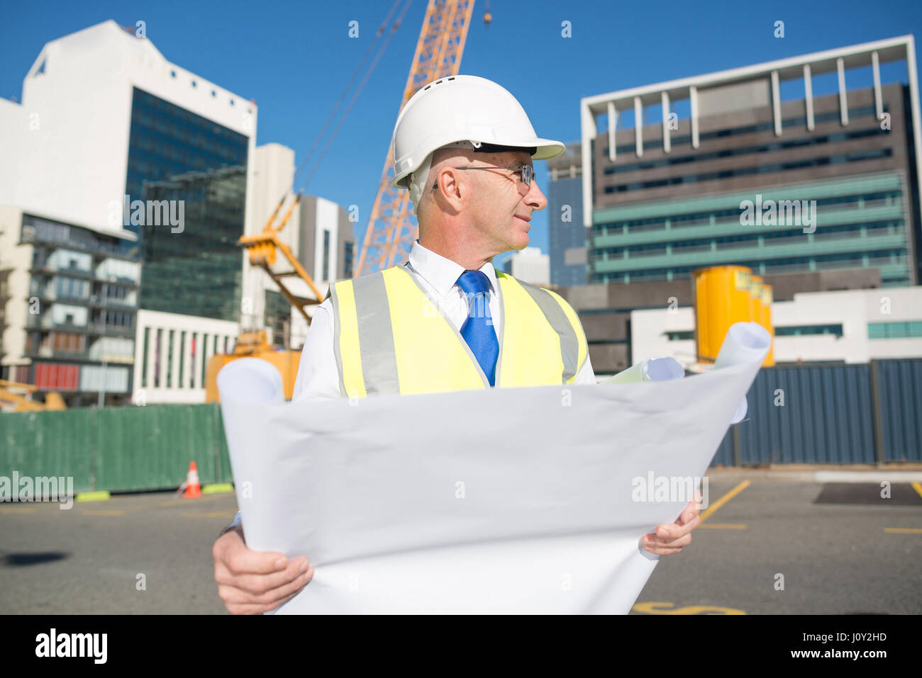 Senior engineering hi-res stock photography and images - Alamy
