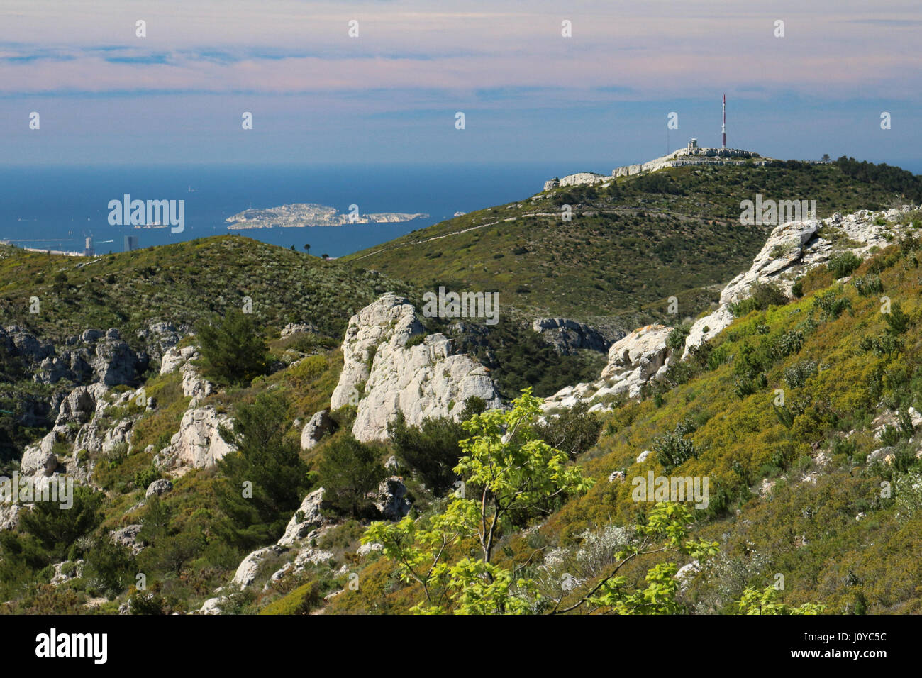 Hiking around Pilon du Roi near Aix-en-Provence Stock Photo - Alamy