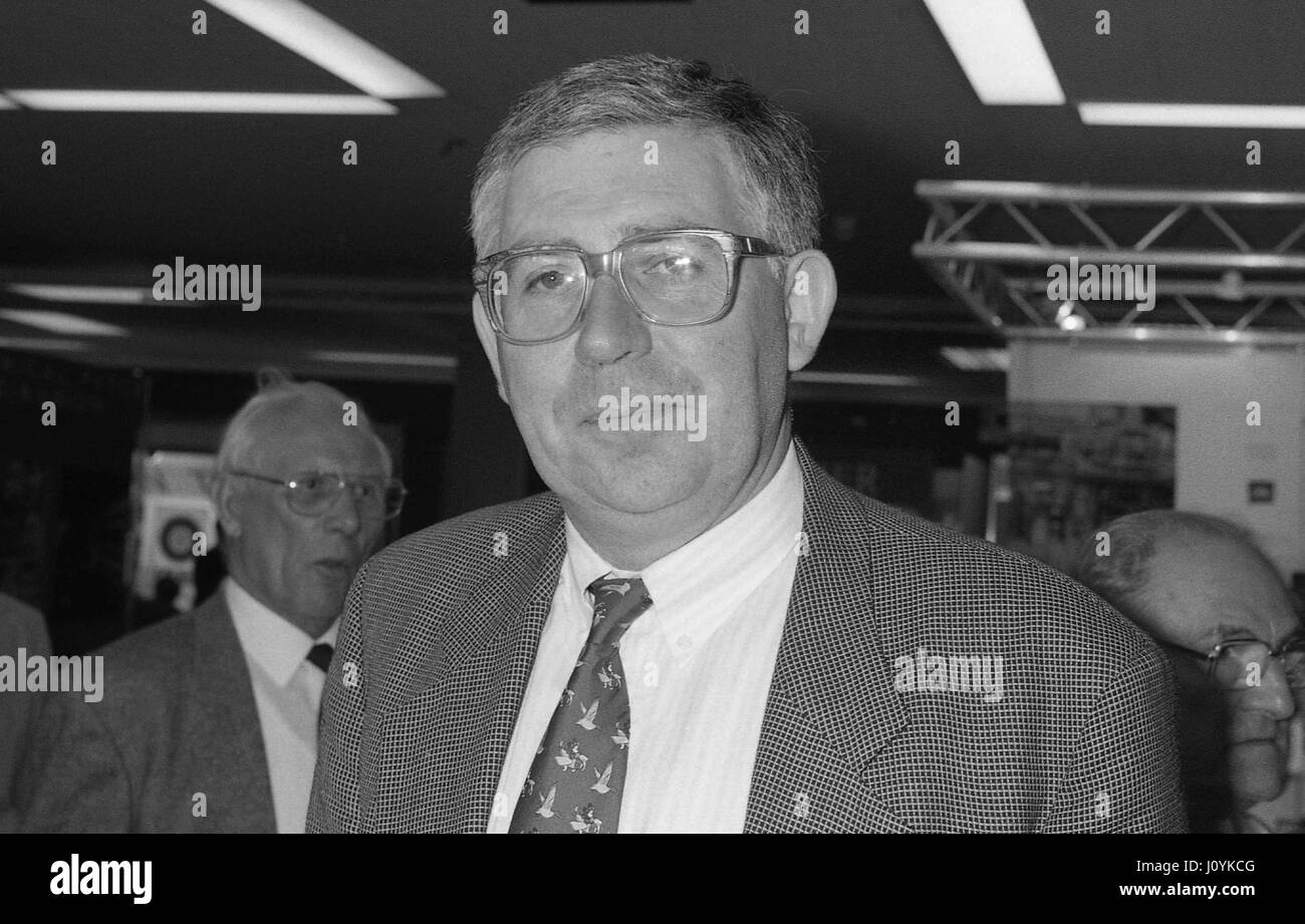 Martin oneill shadow secretary state hi-res stock photography and ...