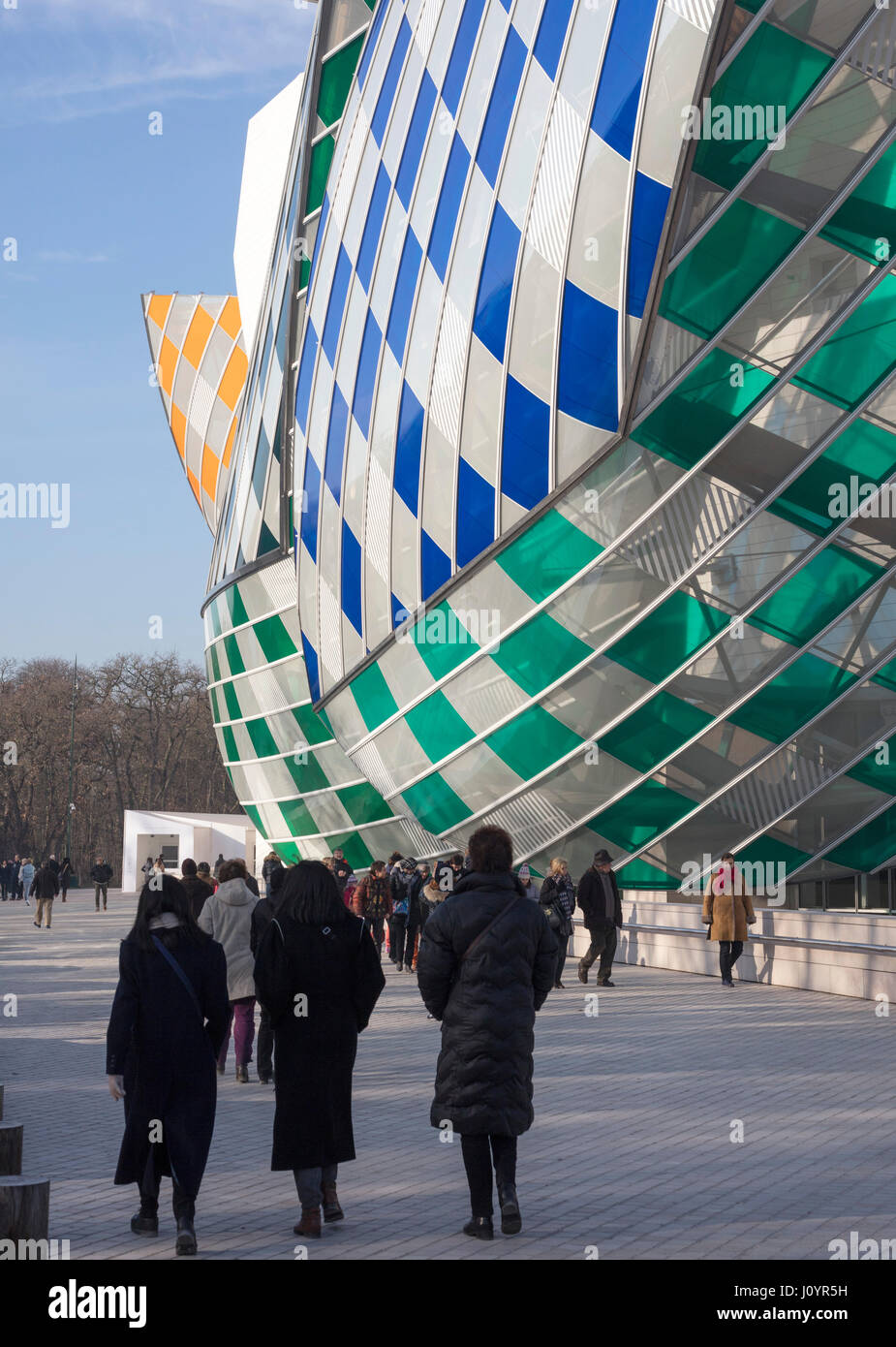 Frank gehry designed building hi-res stock photography and images - Alamy