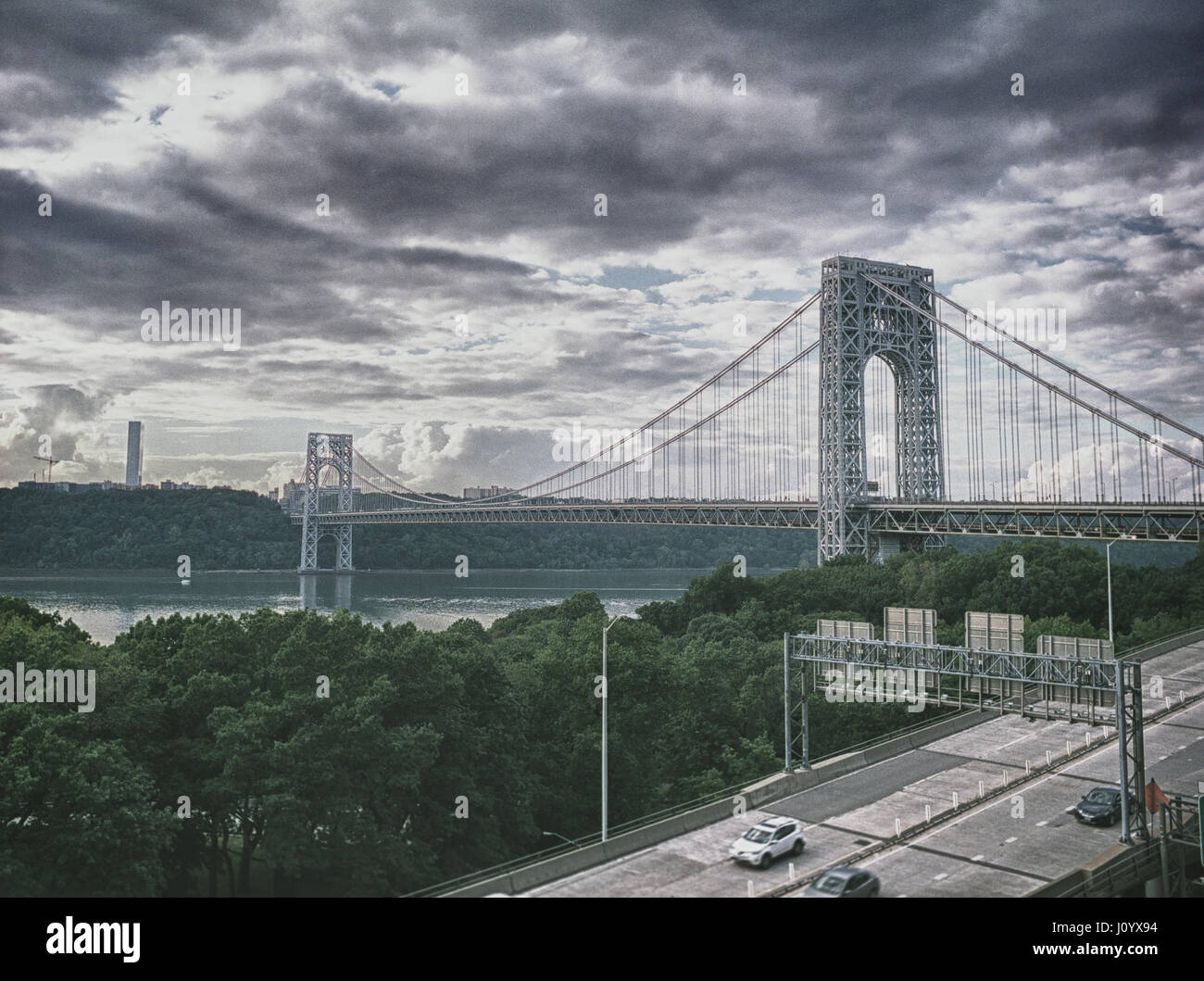 HDR view of the George Washington Bridge, New York City Stock Photo - Alamy