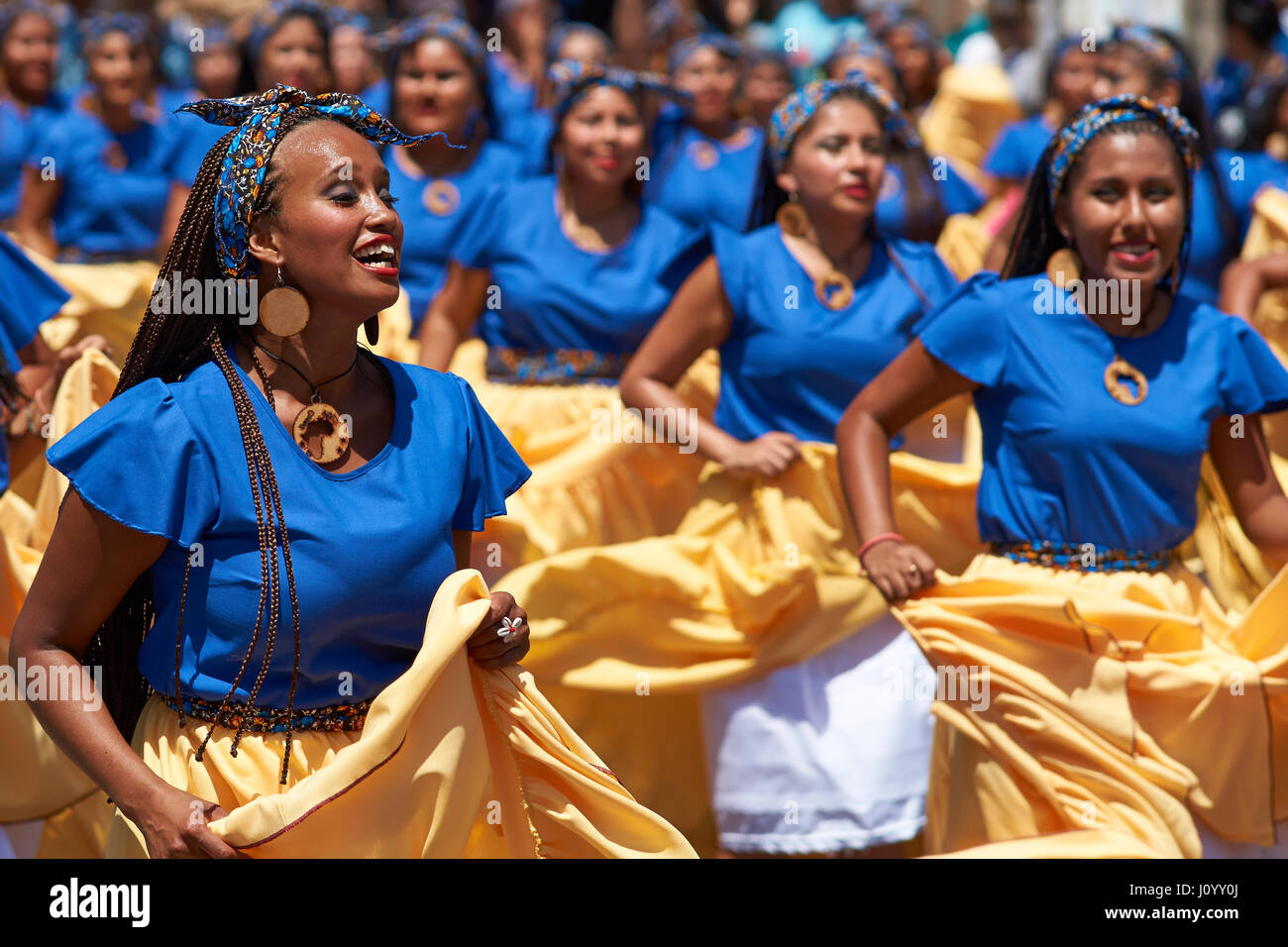Group of dancers of Africa descent (Afrodescendiente) performing at the ...
