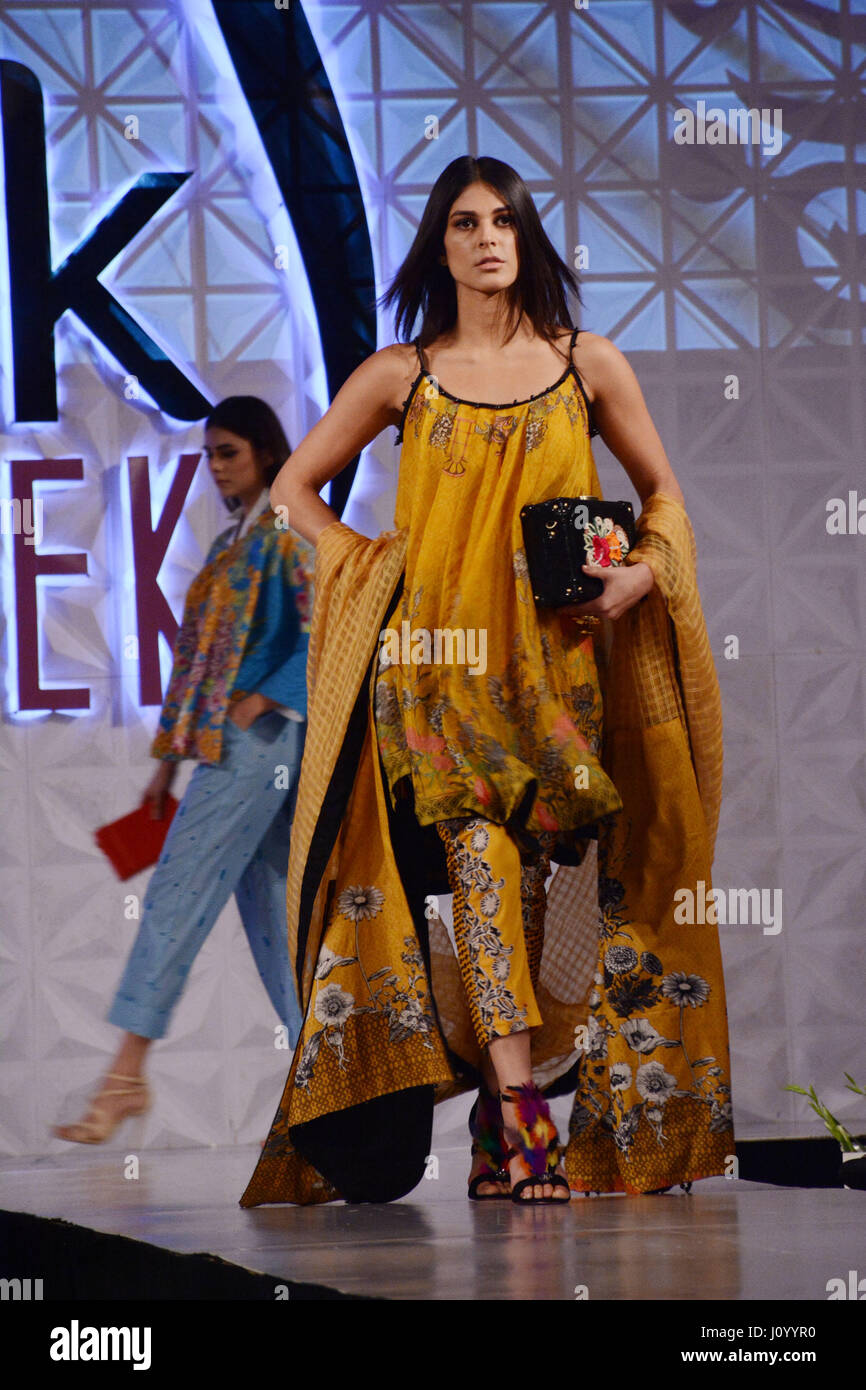 Lahore, Pakistan. 07th Aug, 2013. Pakistani model presents a creation ...