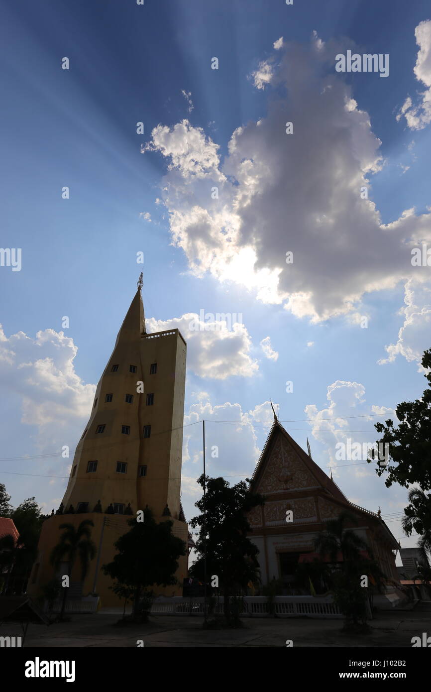 Wat Bung Kee Lek is a temple in the Khemmarat district of Ubon ...