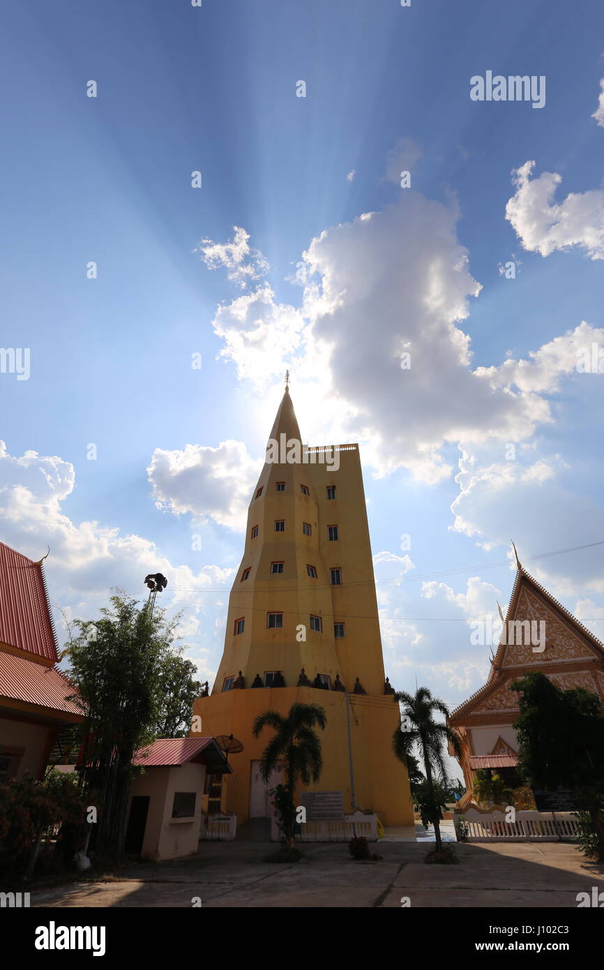 Wat Bung Kee Lek is a temple in the Khemmarat district of Ubon ...