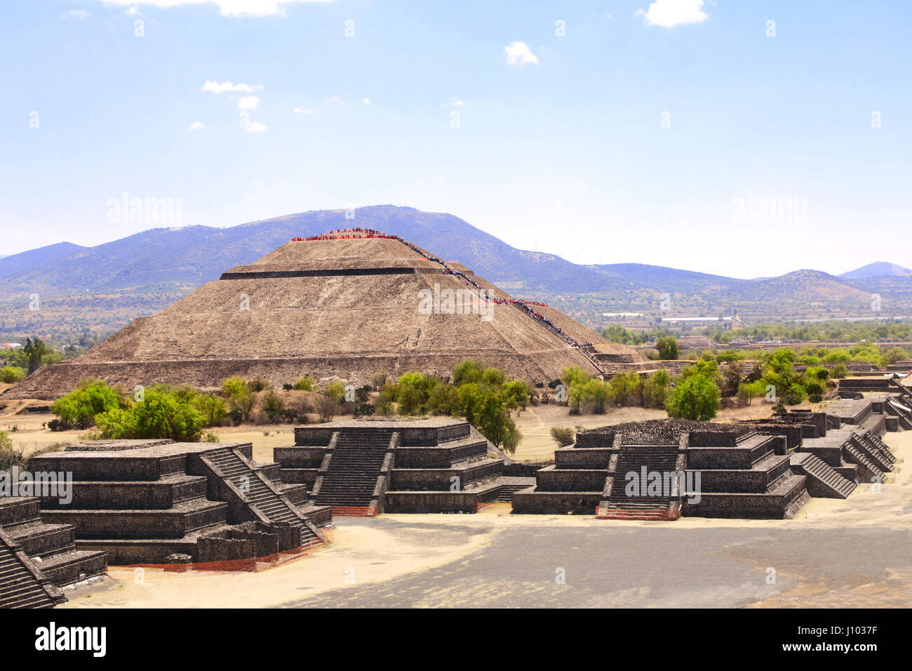Aztec Temple Of The Sun And Moon