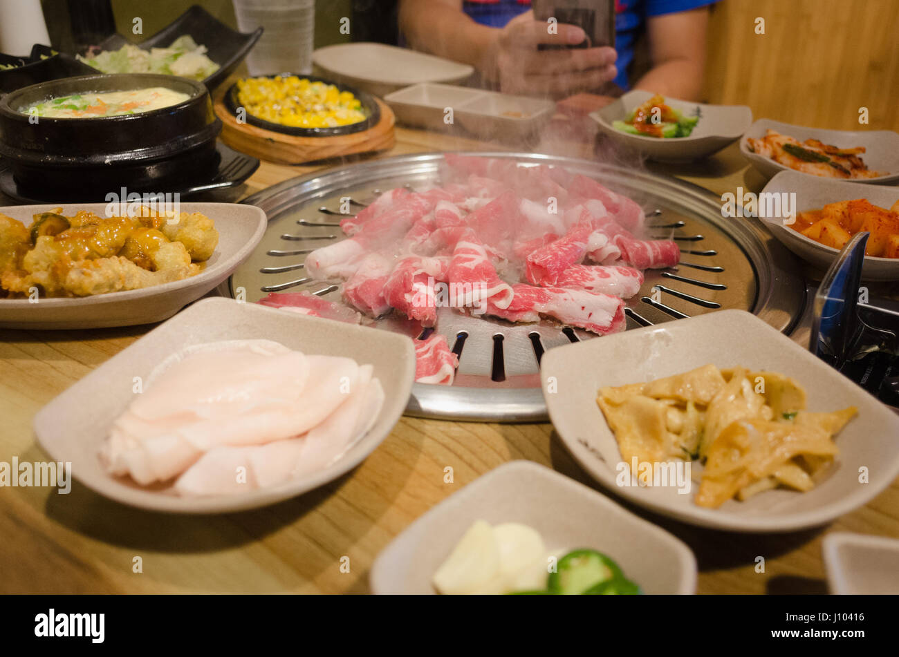 Sizzling bbq hi-res stock photography and images - Alamy