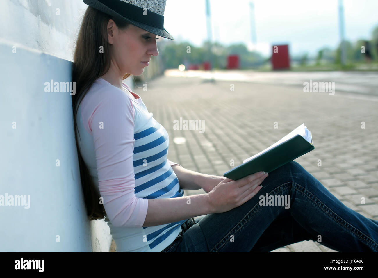 girl outdoor road sad alone Stock Photo - Alamy