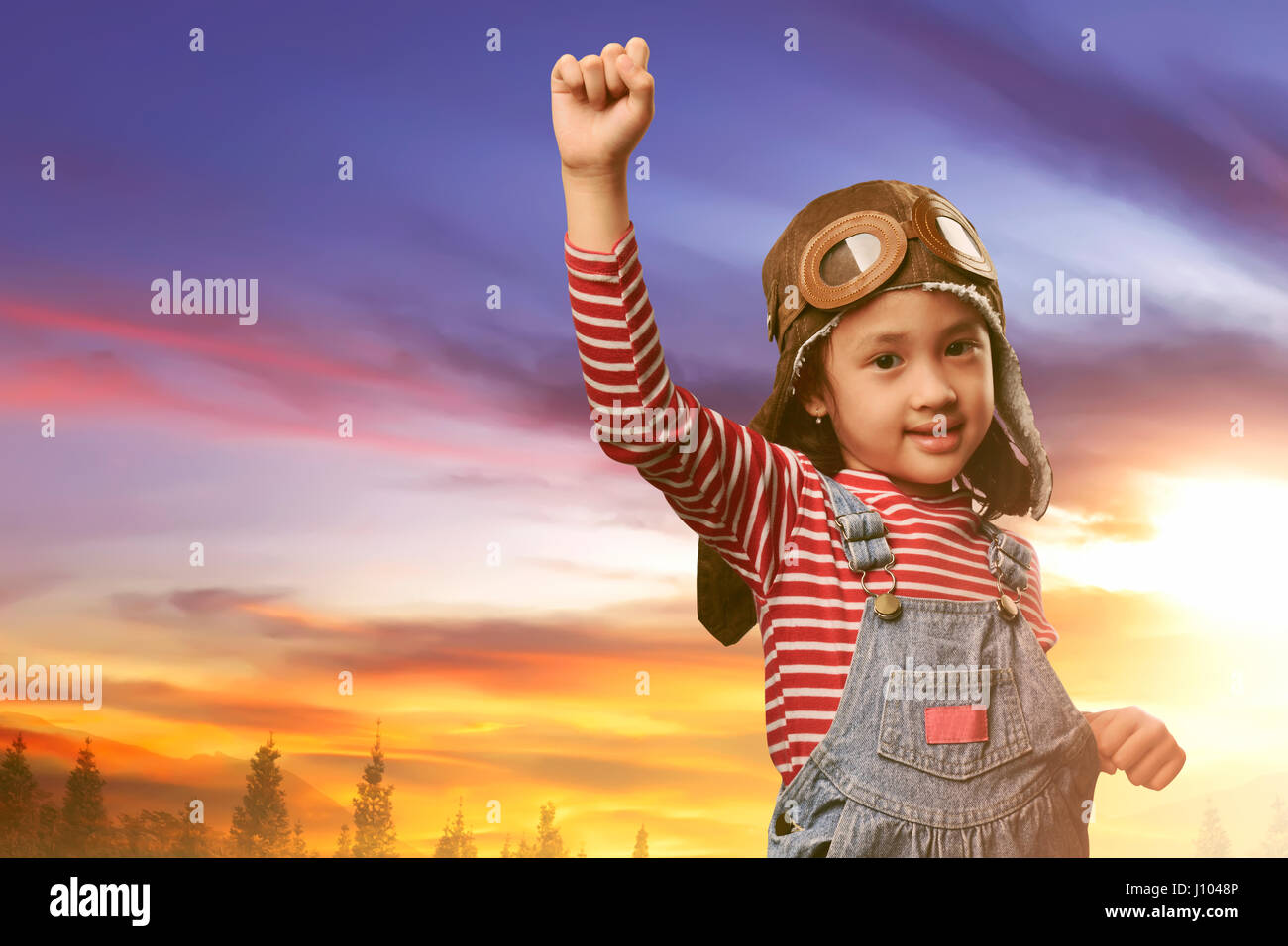 Female asian pilot hi-res stock photography and images - Alamy