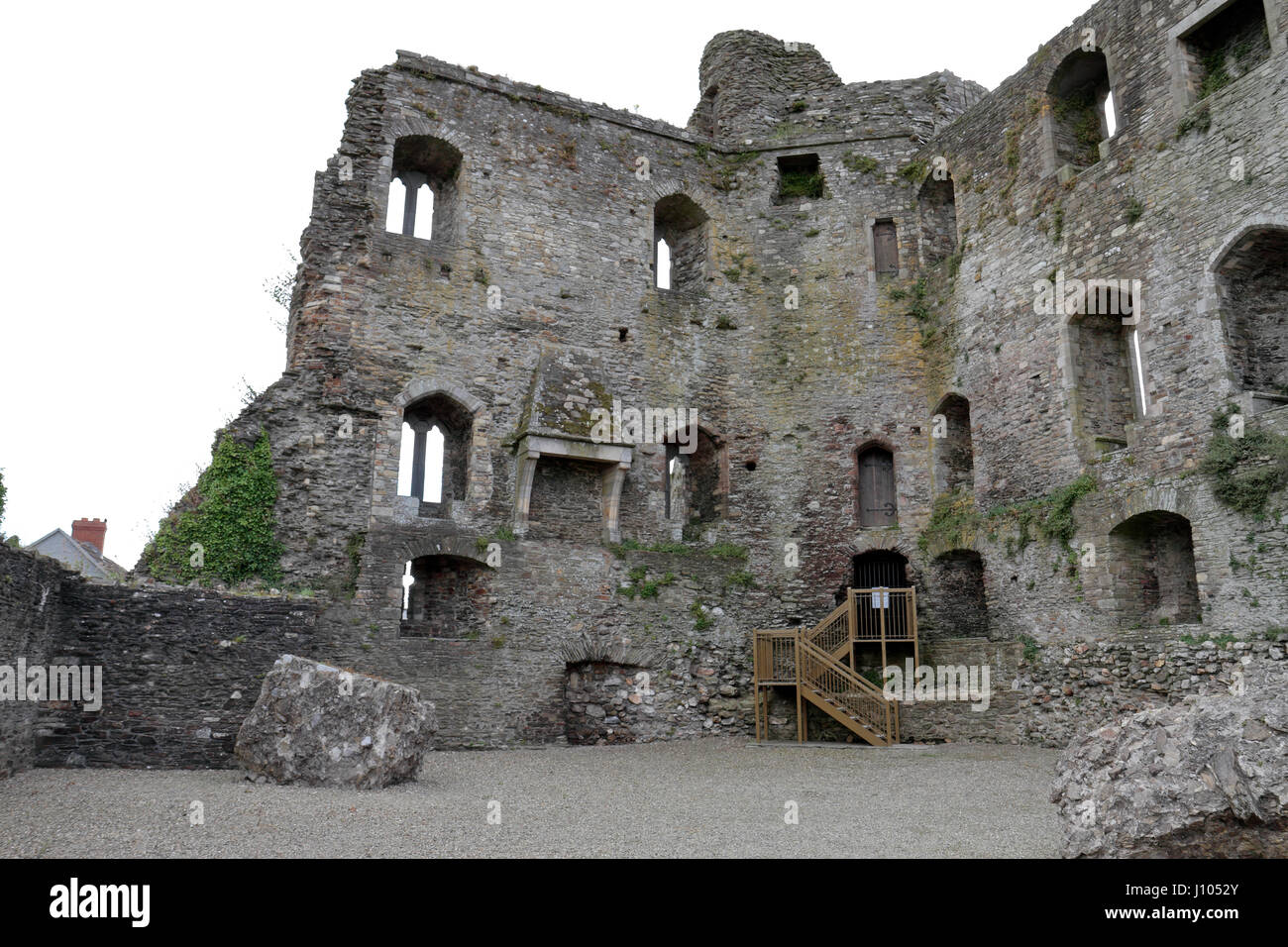 Ferns Castle in Ferns, County Wexford, Ireland (Eire Stock Photo - Alamy
