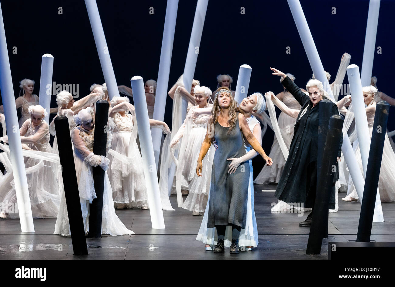 Lise lindstrom hi-res stock photography and images - Alamy