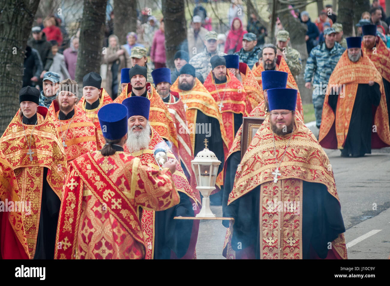 Orthodox priests of russia hi-res stock photography and images - Alamy