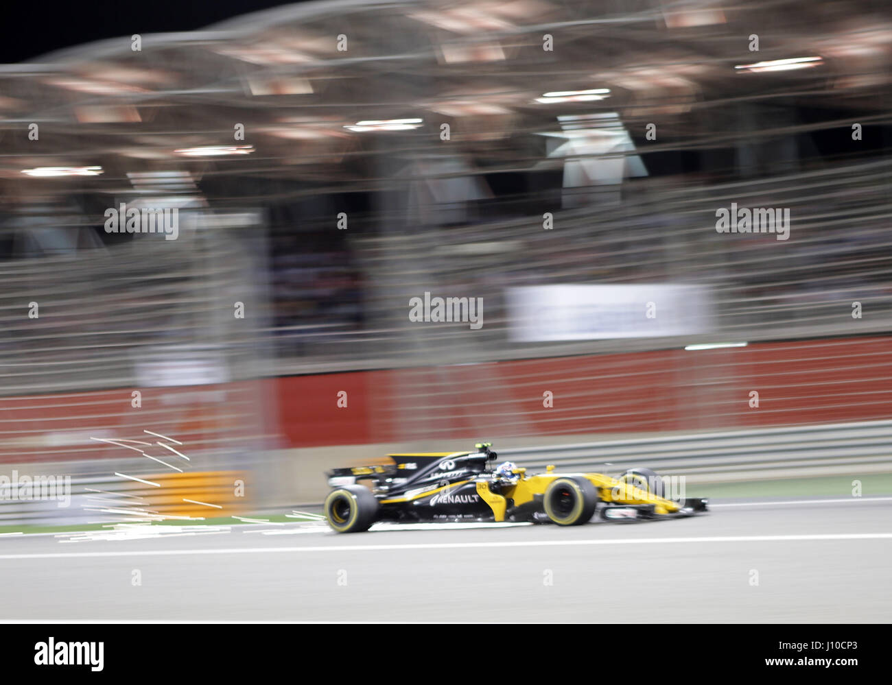 Sakhir, Bahrain. 16th April, 2017. FORMULA 1 GULF AIR BAHRAIN GRAND ...