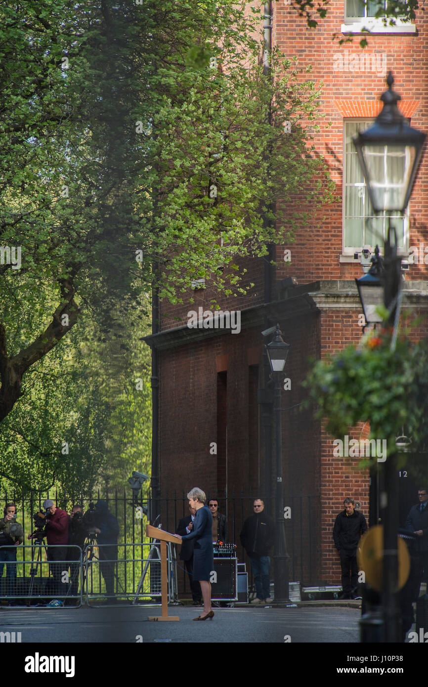 Lectern downing street hi-res stock photography and images - Alamy