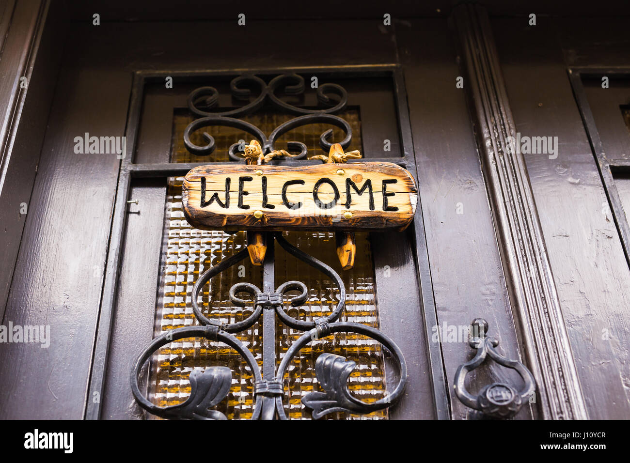 Welcome sign on fence gate hi-res stock photography and images - Alamy