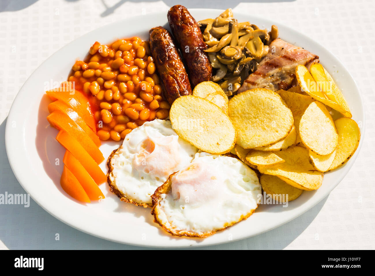 Close up of fried English breakfast Stock Photo - Alamy