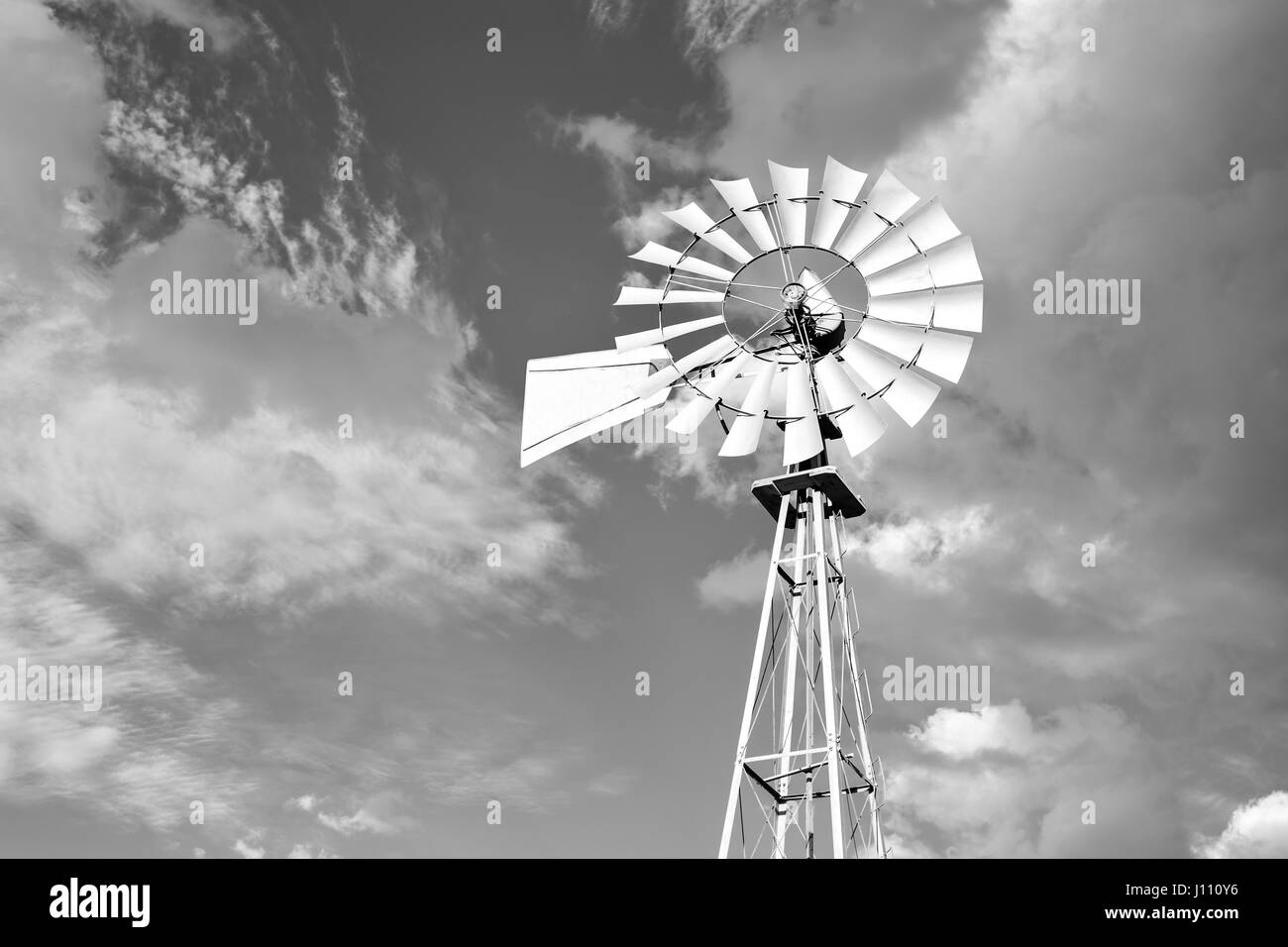 Prairie sky blue sky Black and White Stock Photos & Images - Alamy